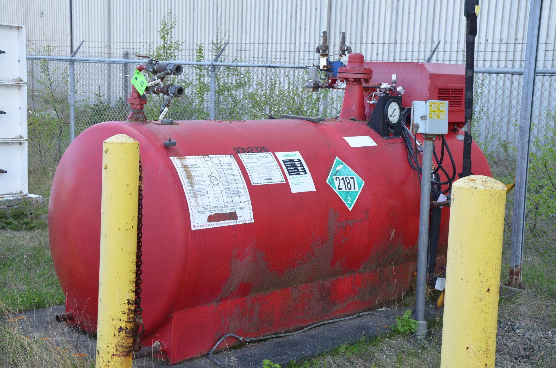 CARDOX D464-3 2 3/4 TON CAPACITY CO2 STORAGE TANK, S/N K658 [RIGGING ...
