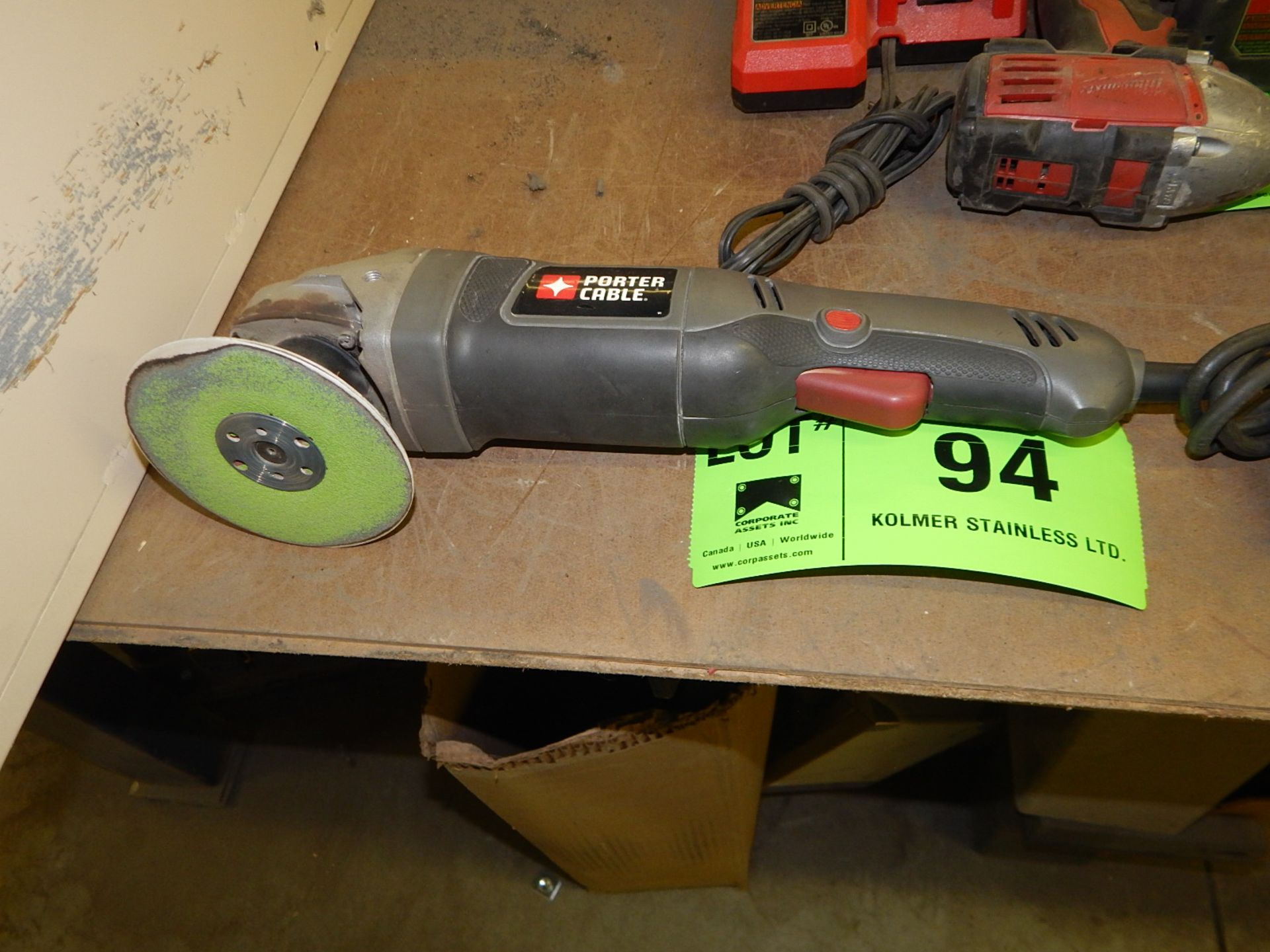 { Group of lots: 93, 94 } PORTER CABLE ANGLE GRINDER