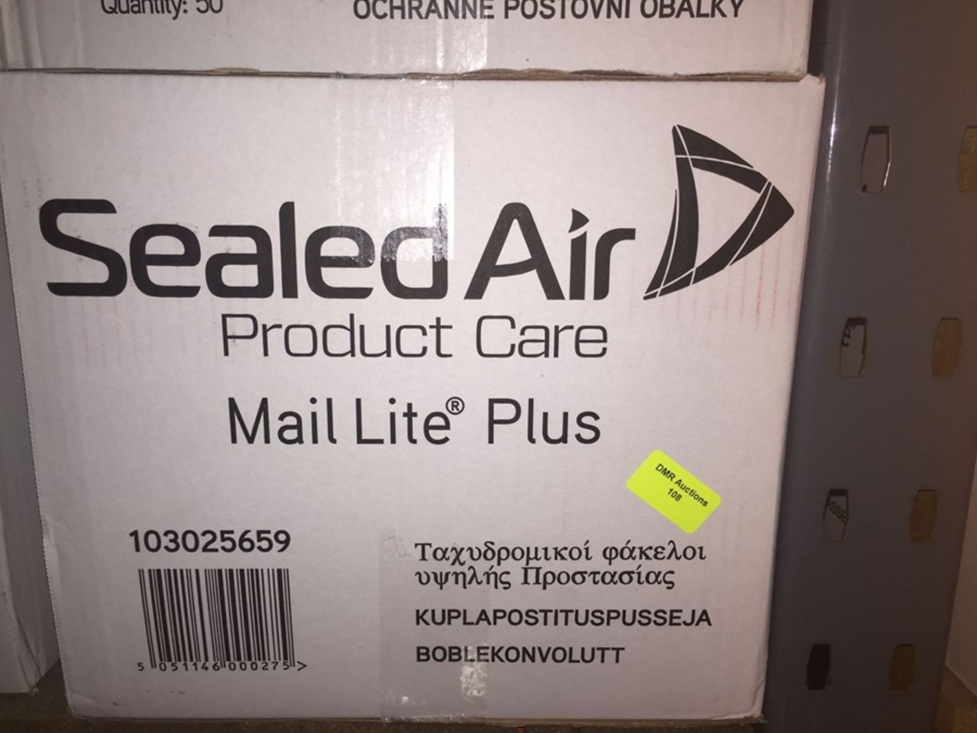 1 LOT TO CONTAIN A BOX OF SEALED AIR MAIL LITE PLUS BUBBLE LINED POSTAL ...