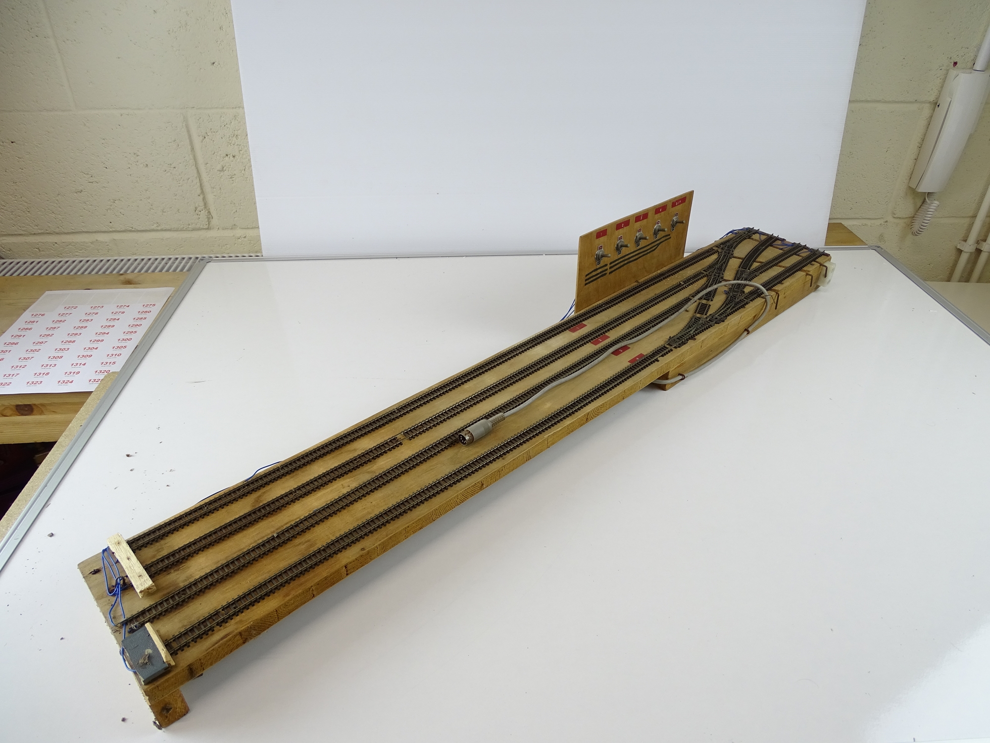 An N Gauge portable layout complete with test track / fiddle yard ...
