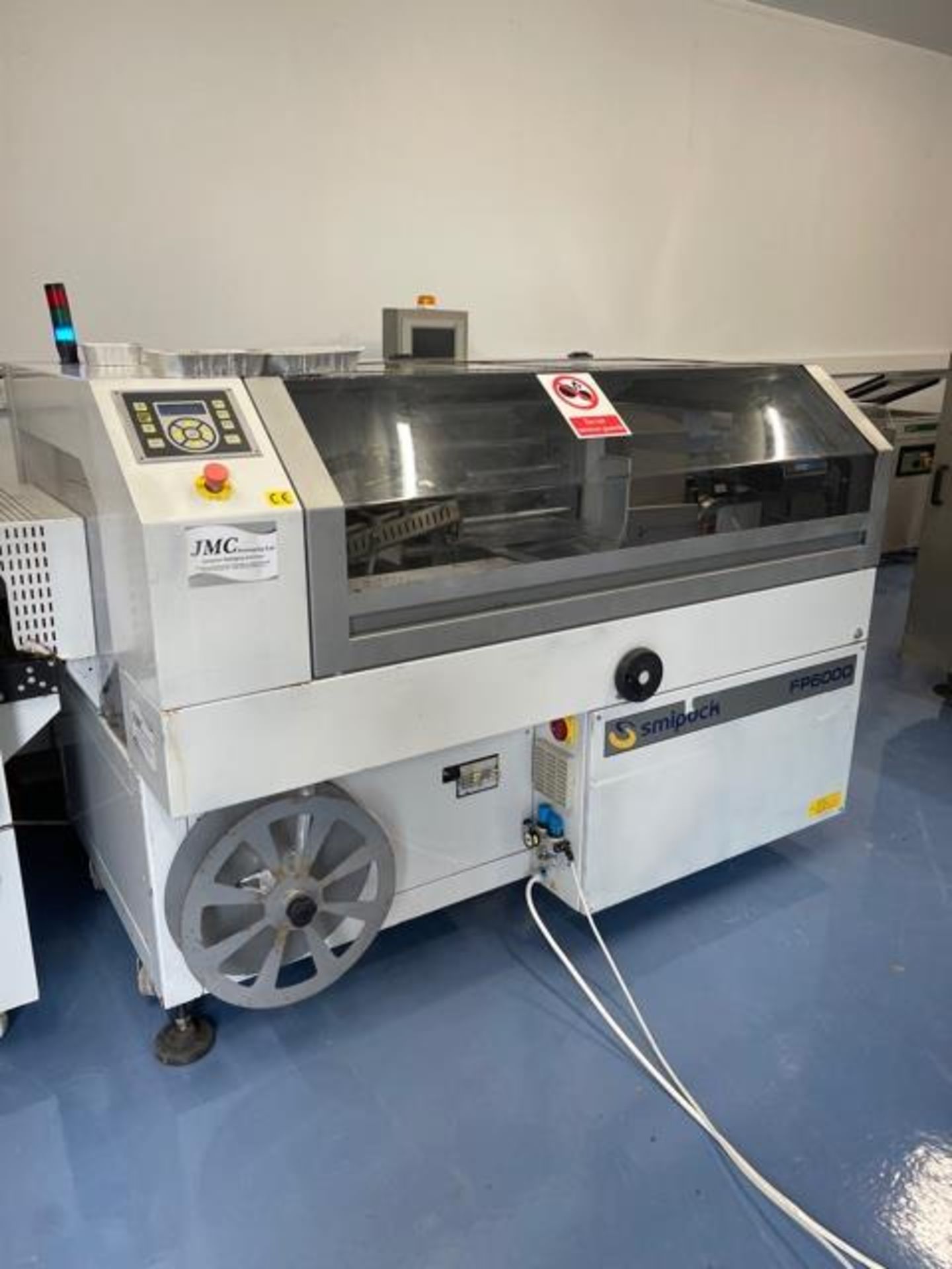 1 x Smipack FP6000 automatic L-sealer. Sealing bar 640 x 510 mm ...