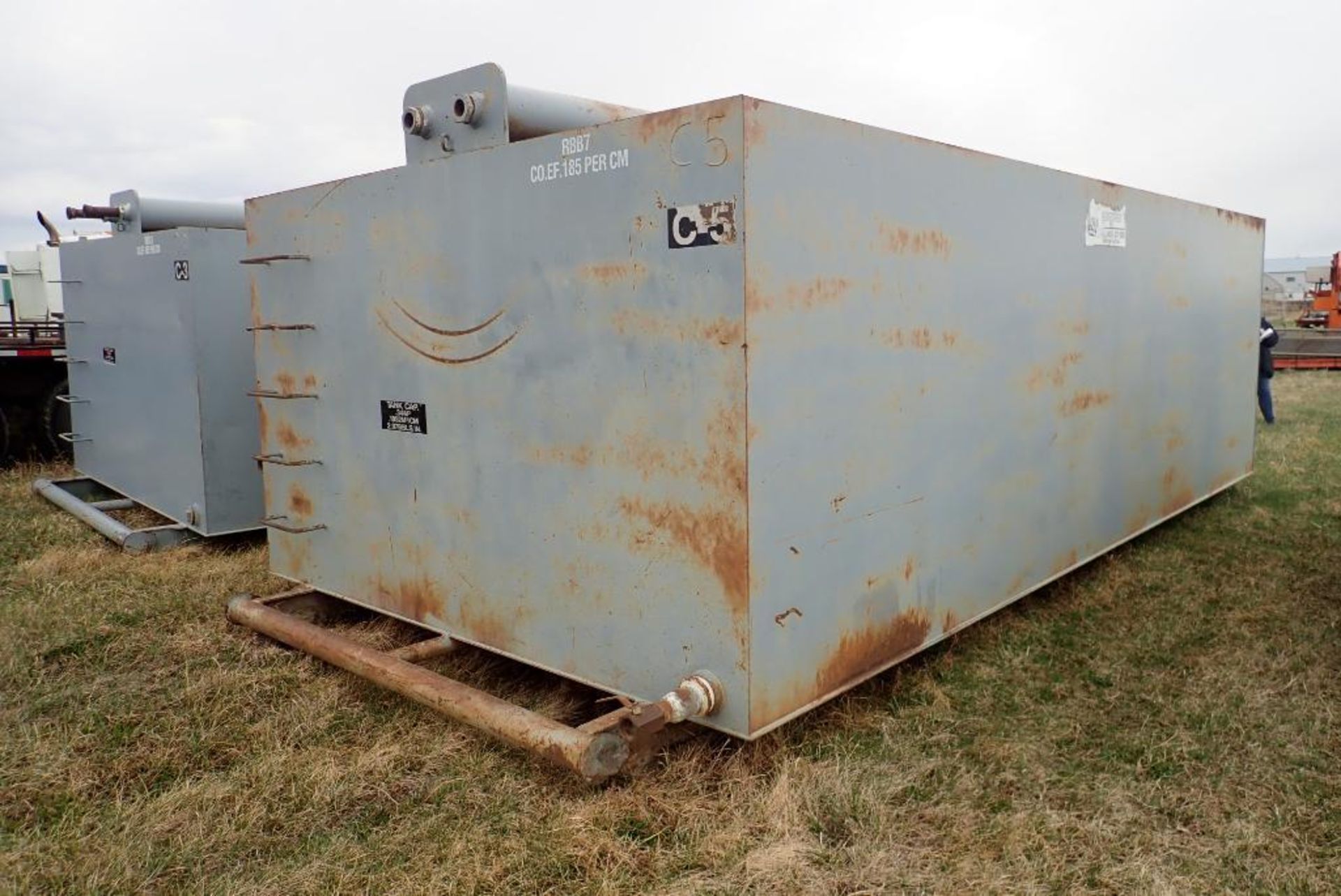 Skidded 200bbl Flowback Tank w/ Asst. 2" Line Pipe.