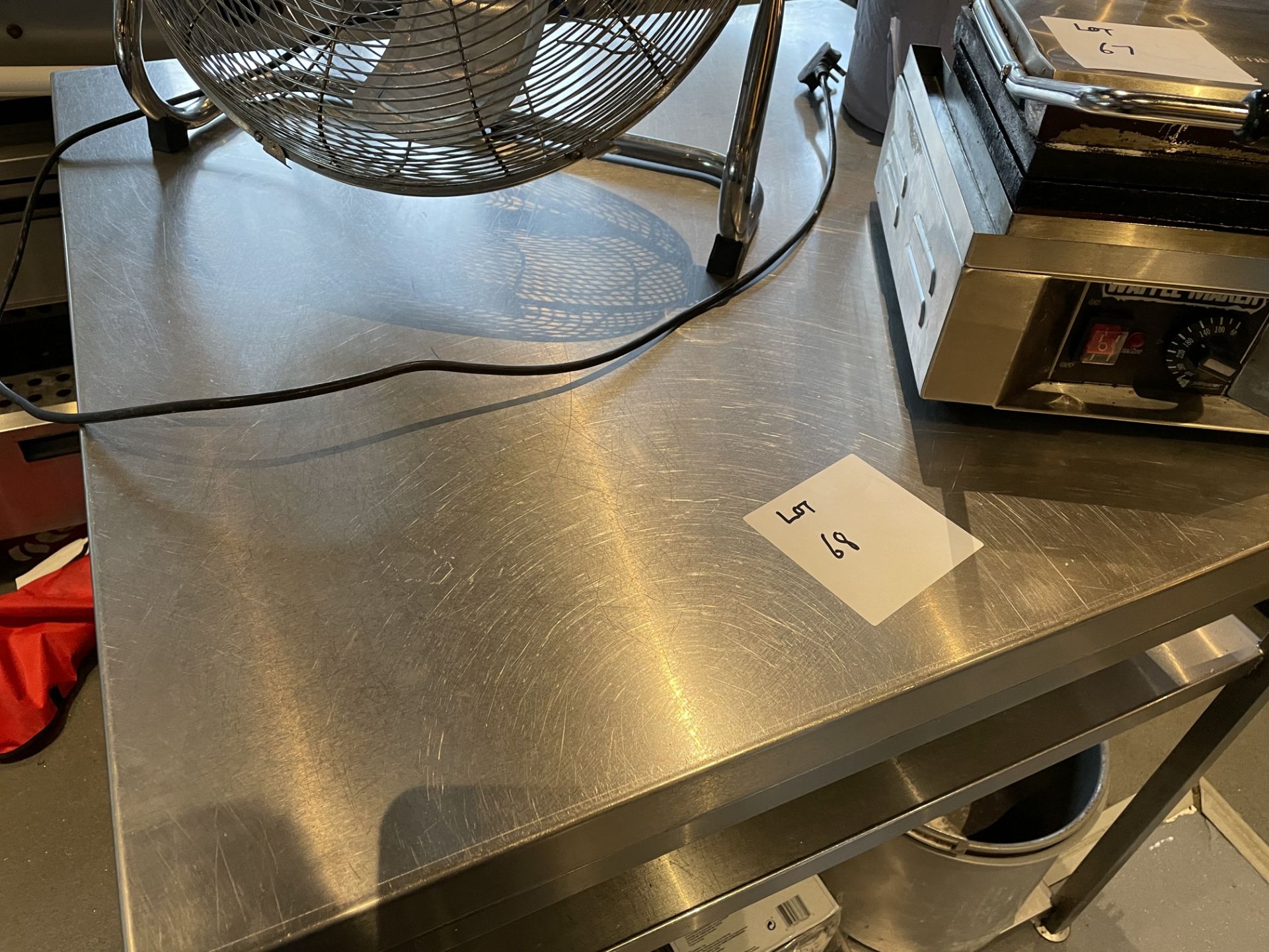 STAINLESS STEEL WORKBENCH 950 x 950
