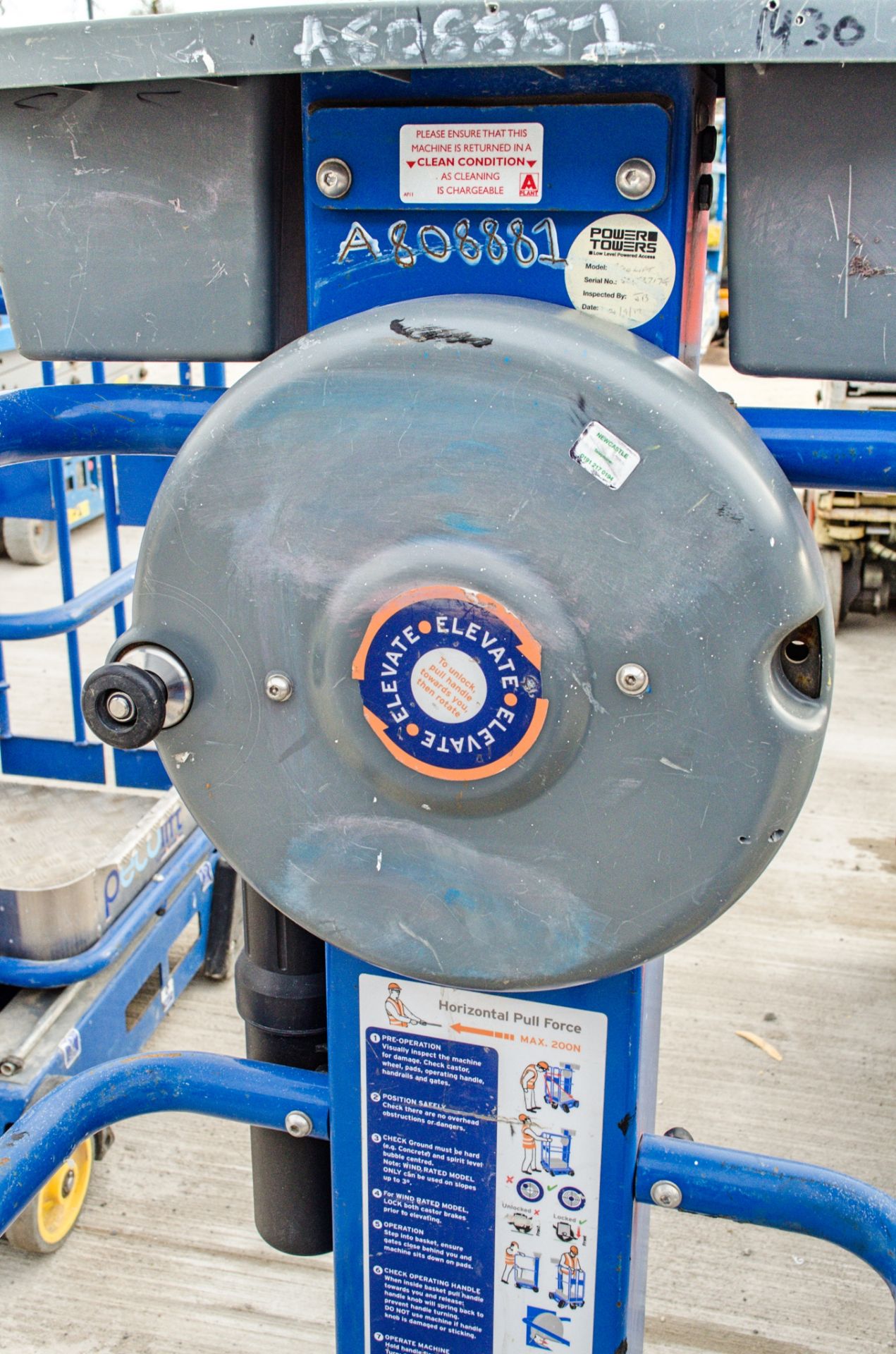 Peco Lift manual push around access platform A808881