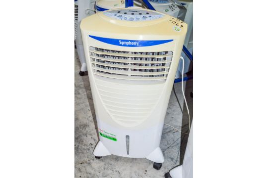 Symphony 240v air conditioning unit A803325