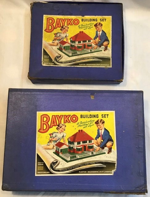 Bayko: A pair of Bayko boxed building sets, No. 1 and No. 3. Good used ...