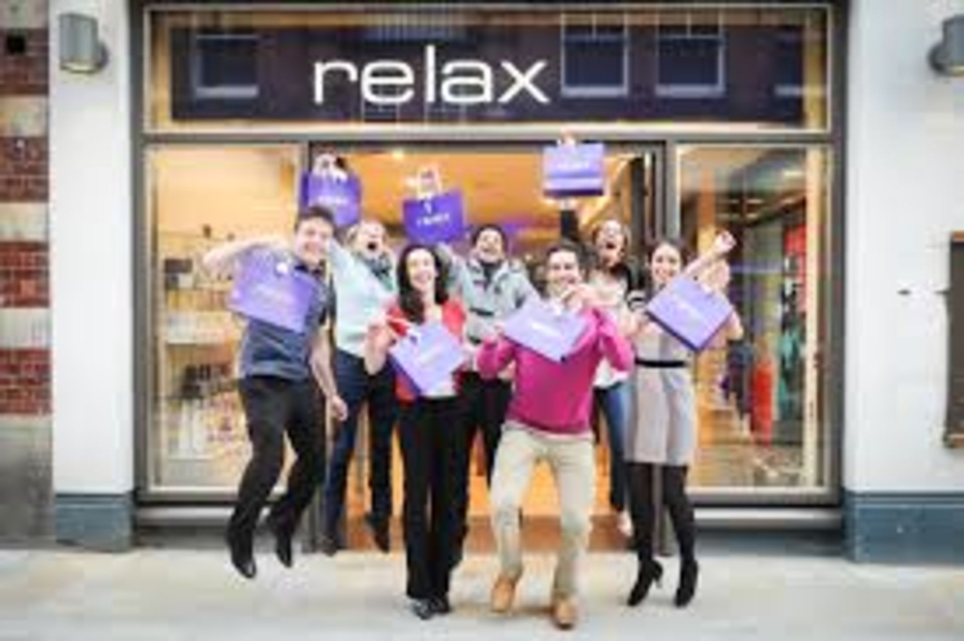 1 x Cool White RELAX Advertisement Illuminated Signage - Individual ...