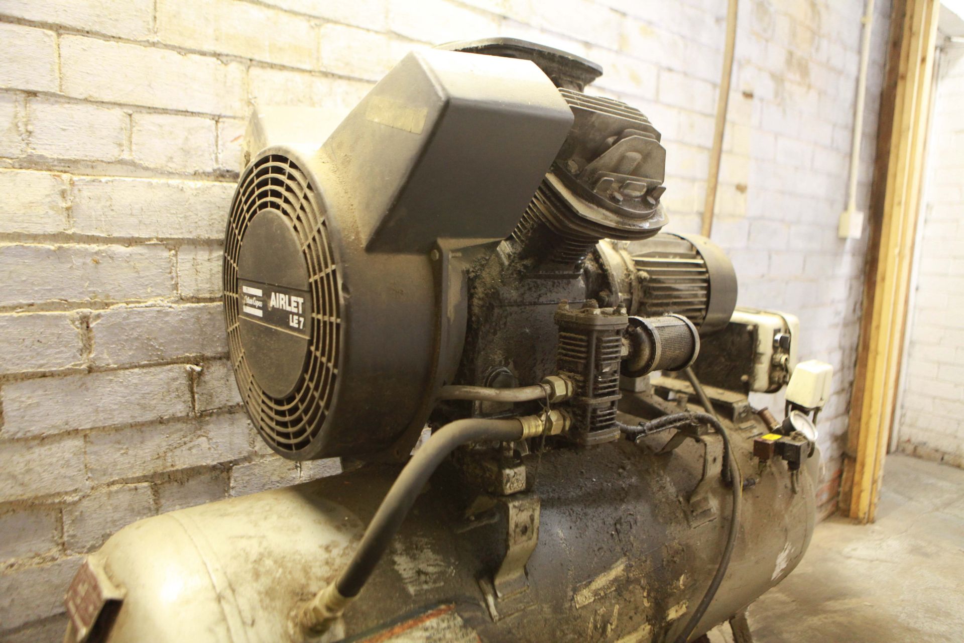 ATLAS COPCO Airlet LE7 2 stage air compressor on horizontal tank with ...