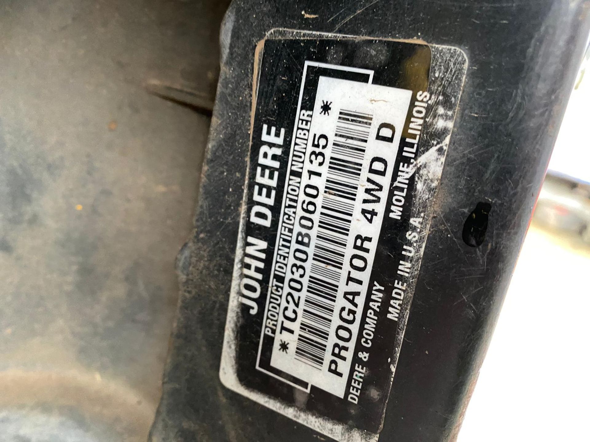 DS - JOHN DEERE PRO GATOR, REAR PTO WHICH WORKS, RUNS, WORKS AND TIPS ...