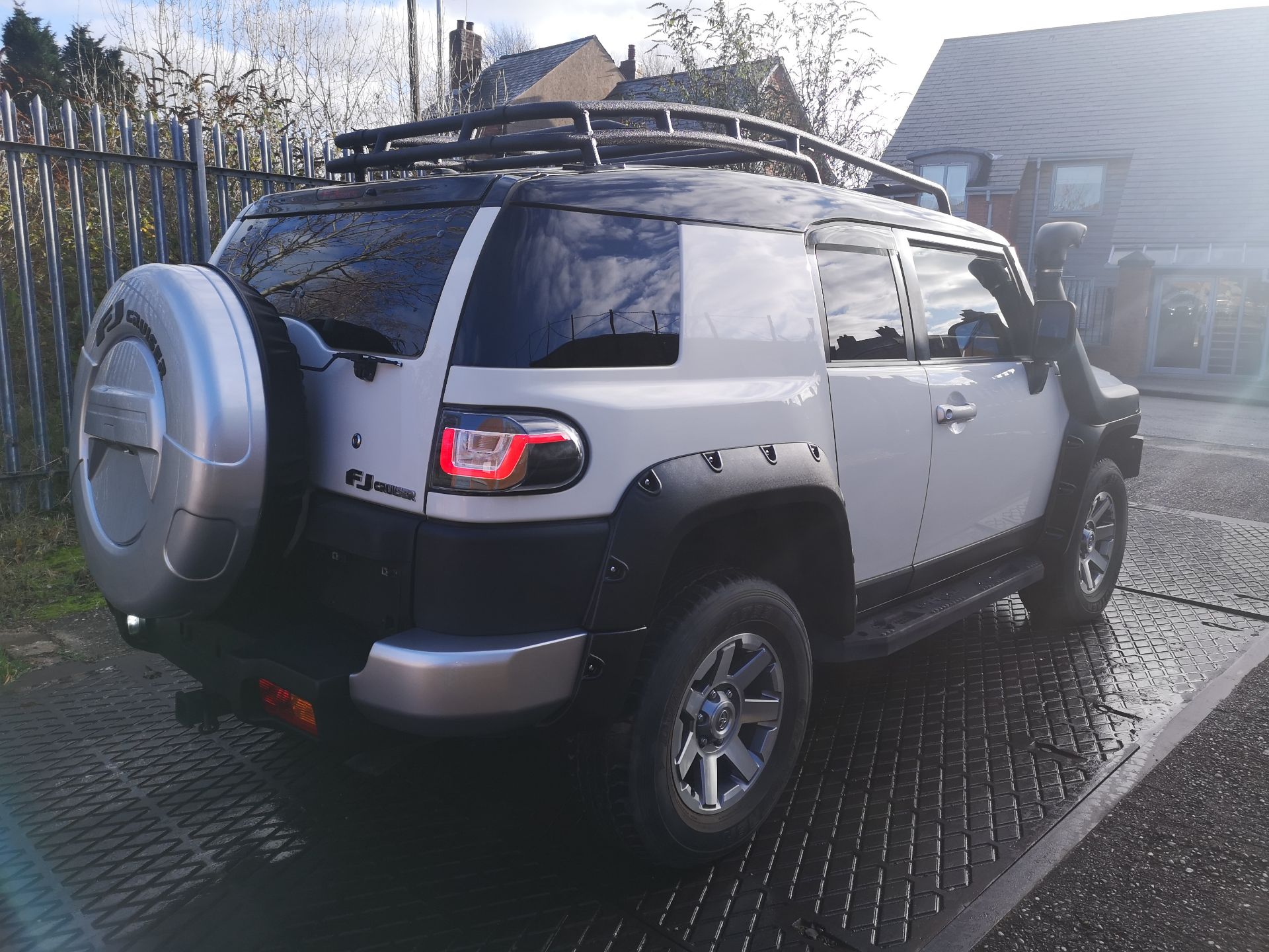 White RHD Toyota FJ Cruiser 4.0 Petrol 2014, RHD Only 41’135 Miles LED ...