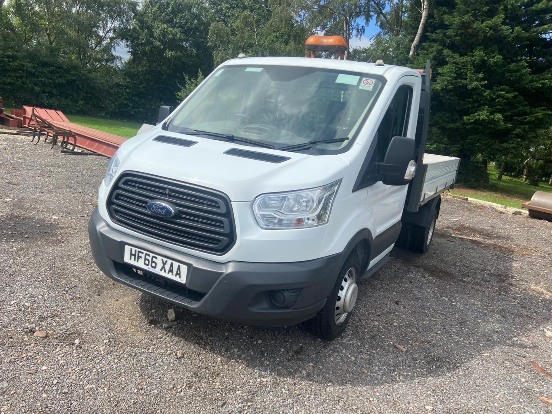 NF - 2016/66 FORD TRANSIT 350 WHITE TIPPER, 2.2 DIESEL ENGINE, 90K ...