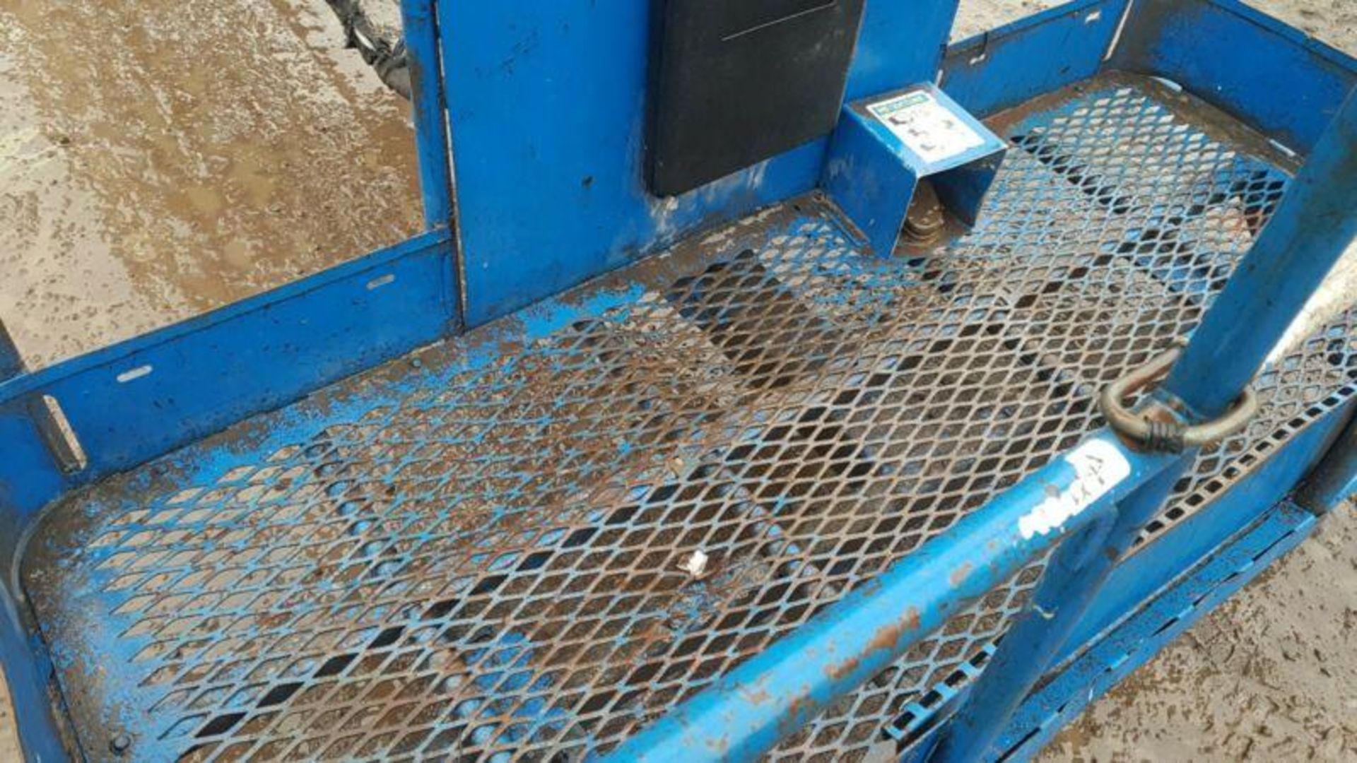 Genie Z60/34 Diesel Cherry Picker. Yom 2001 4x4 Hours 4376 at time of ...