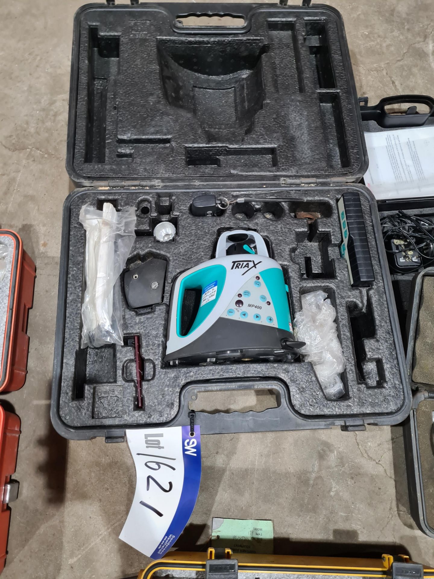 Triax MP400 Self Levelling Multi-Purpose Laser, with carry casePlease ...