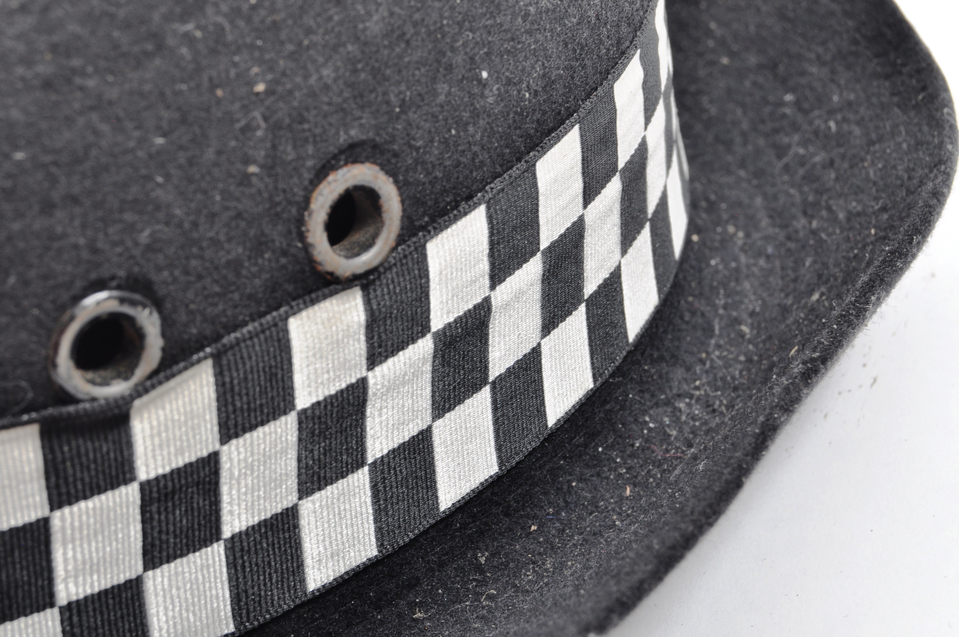 20TH CENTURY SCOTTISH POLICE FEMALE CHIEF SUPERINTENDENT HAT - auctions ...