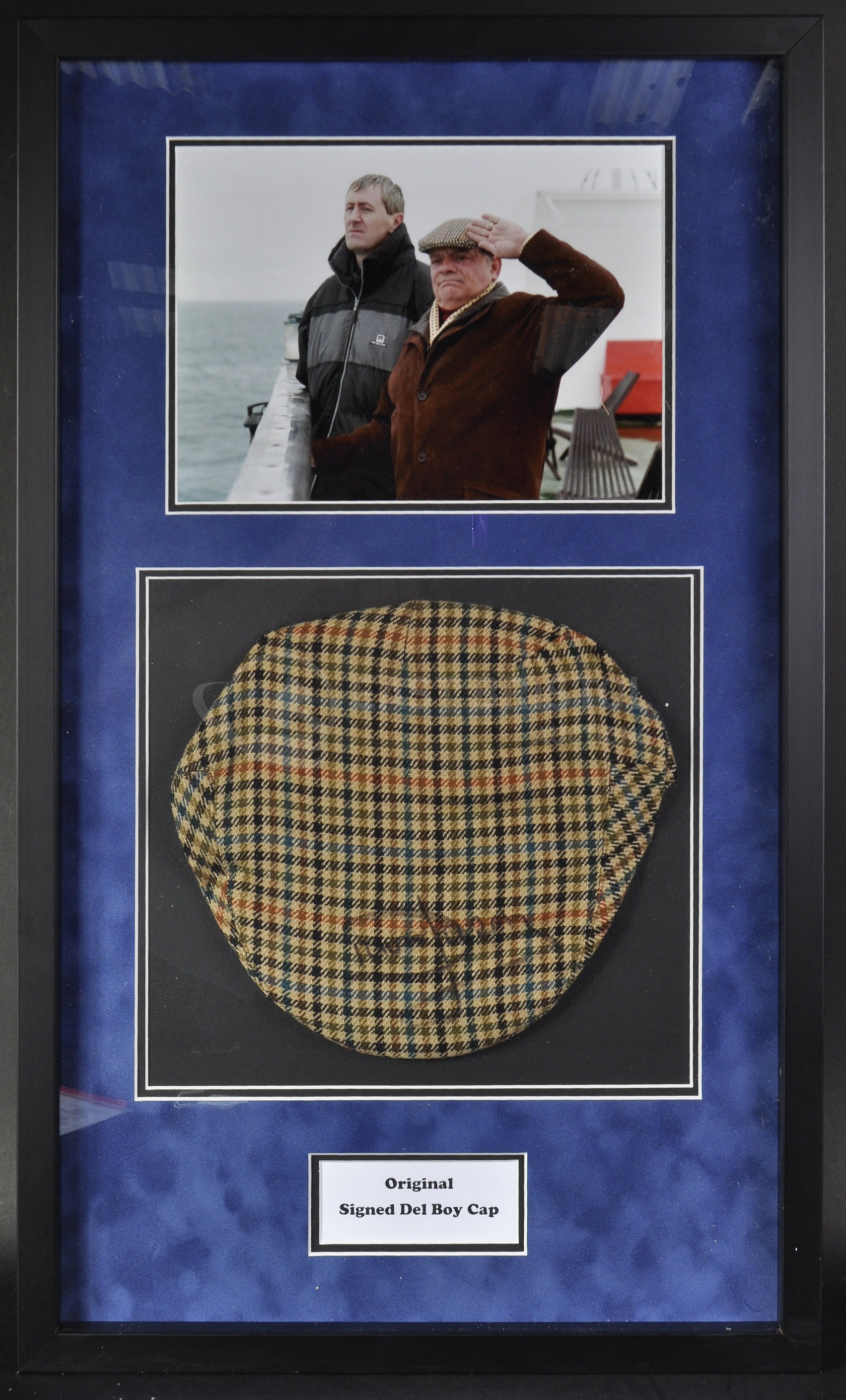 ONLY FOOLS & HORSES - DEL BOY'S SCREEN USED SIGNATURE FLAT CAP ...