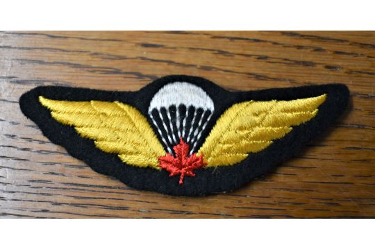 Canadian DEU Airborne Cloth Jump Wings, Red Maple leaf, Gold braid and ...
