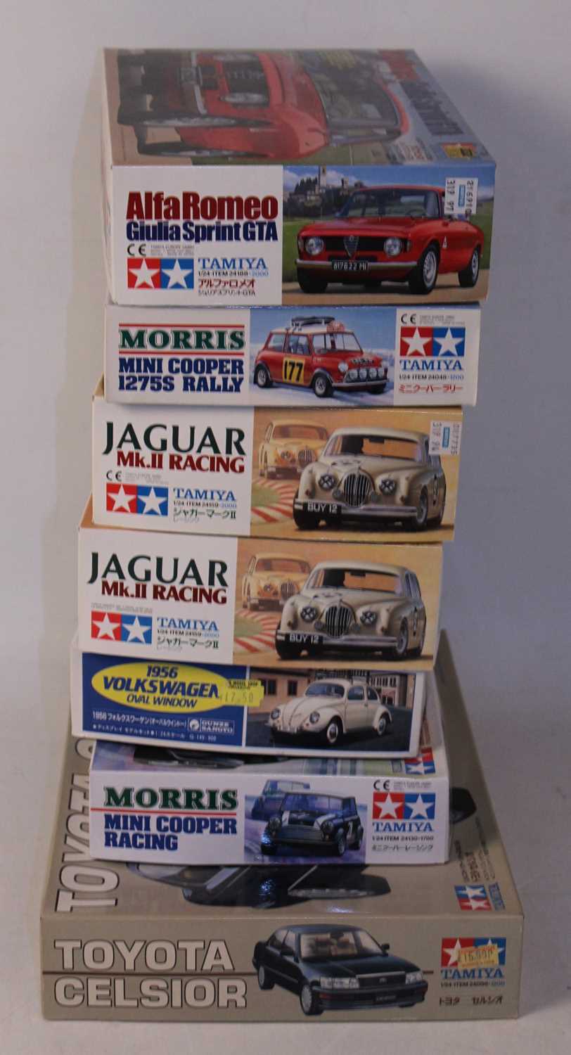 Seven various boxed as issued Tamiya and Gunze Sangyo 1/24 scale ...