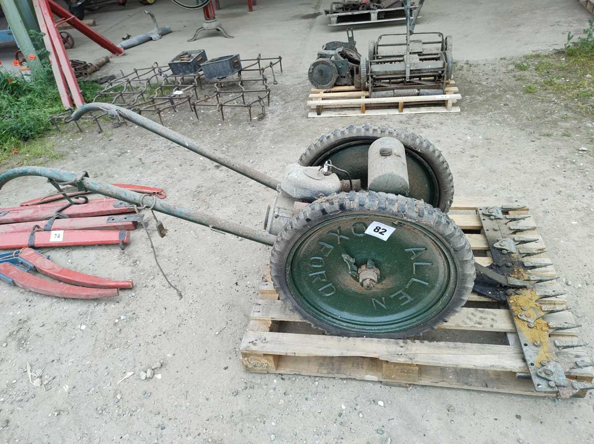 Oxford Allen Grass Mower