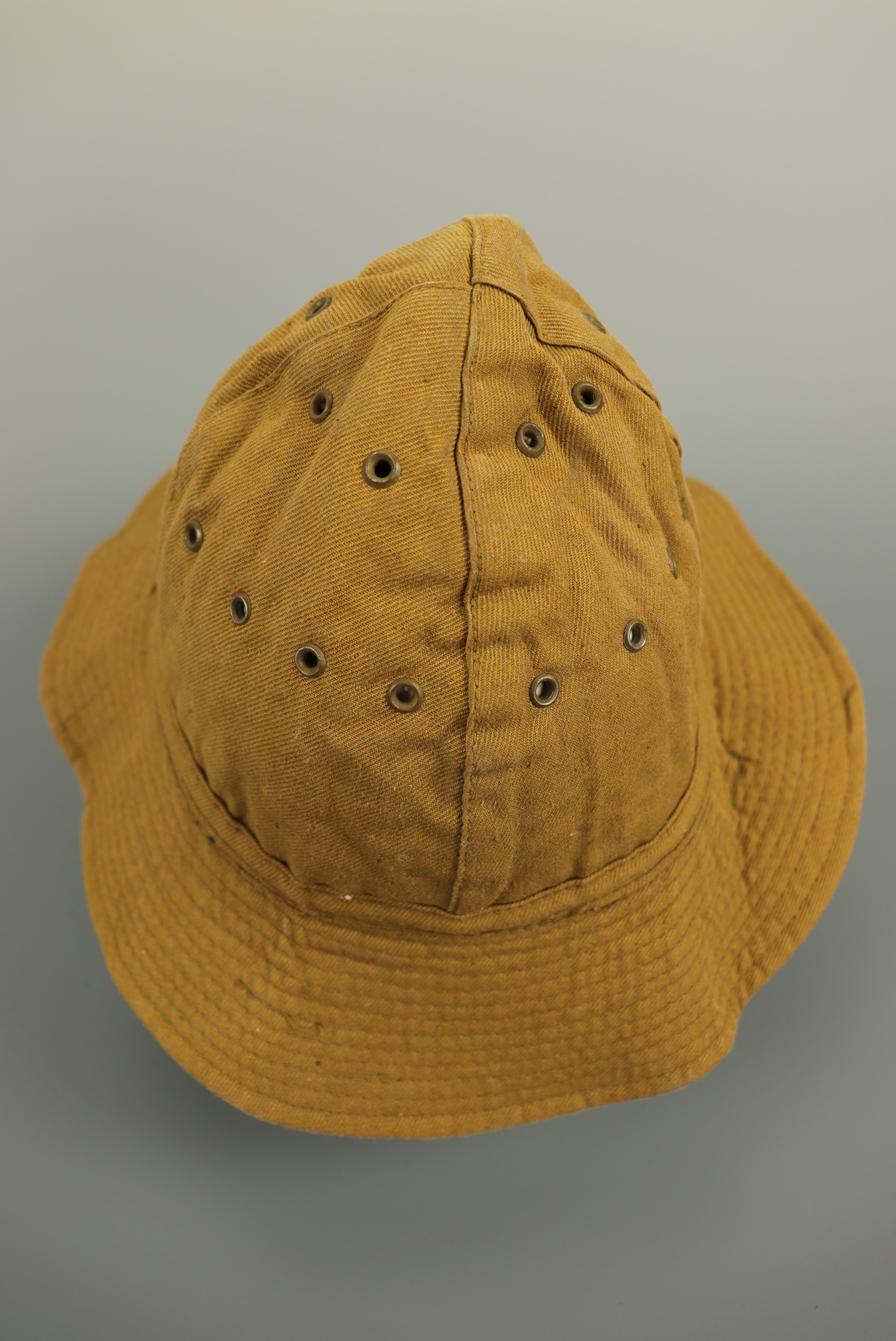 A Soviet army M-1938 tropical / panamanka cap