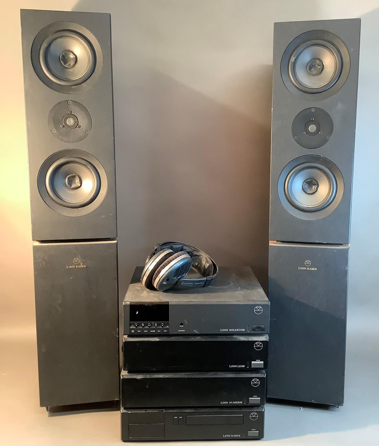 A Linn Kollektor amplifier, Linn LK-100 power amplifier, Linn Numerik ...