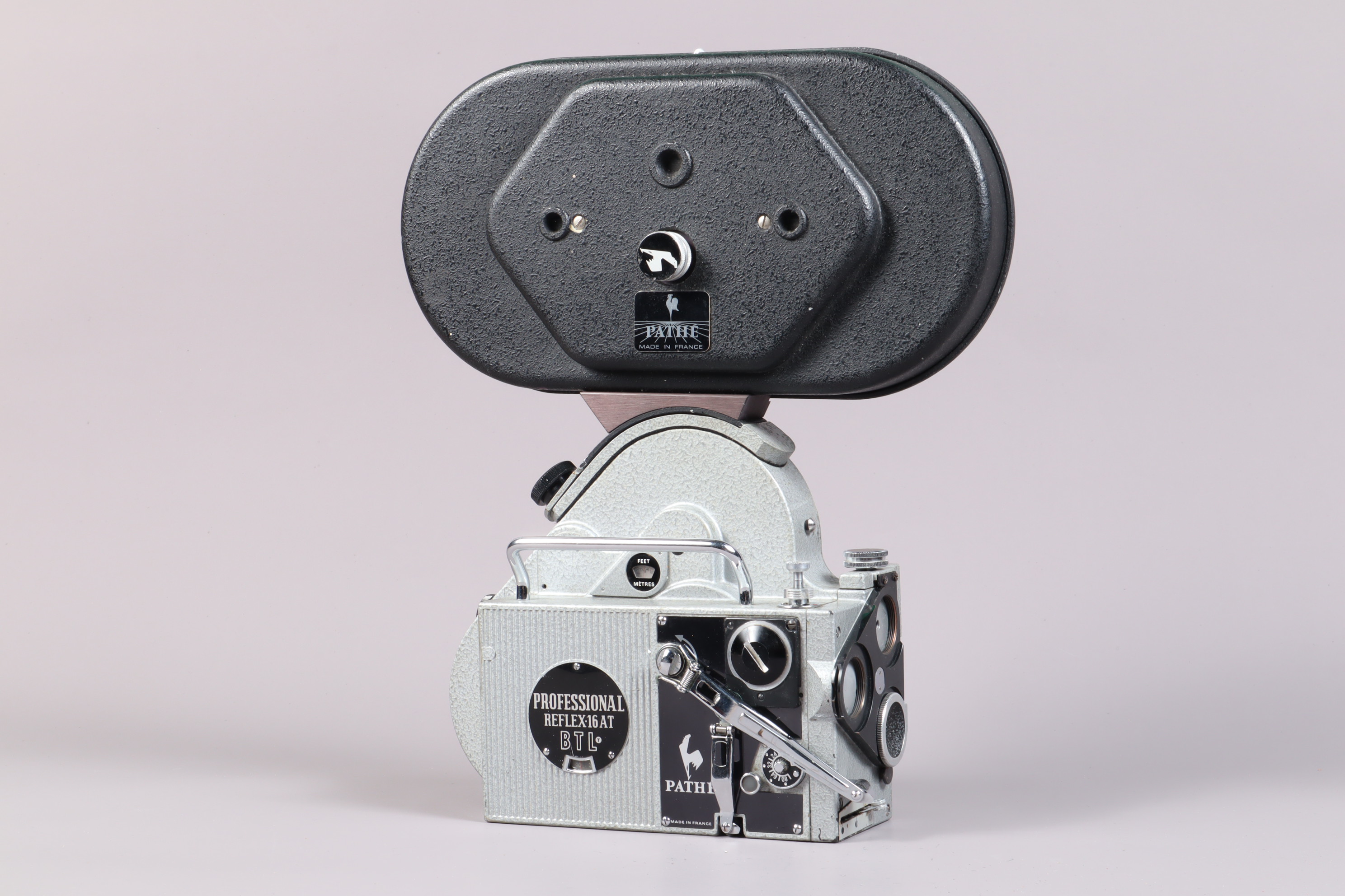 A Pathe Webo Professional Reflex 16 AT BTL 16mm Cine Camera Body, grey ...