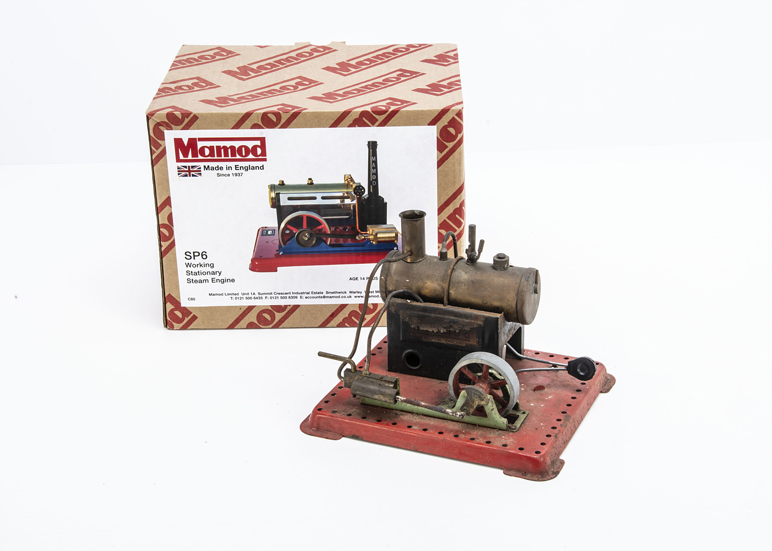 Late and early Mamod live steam Stationary Engines, the late model a ...