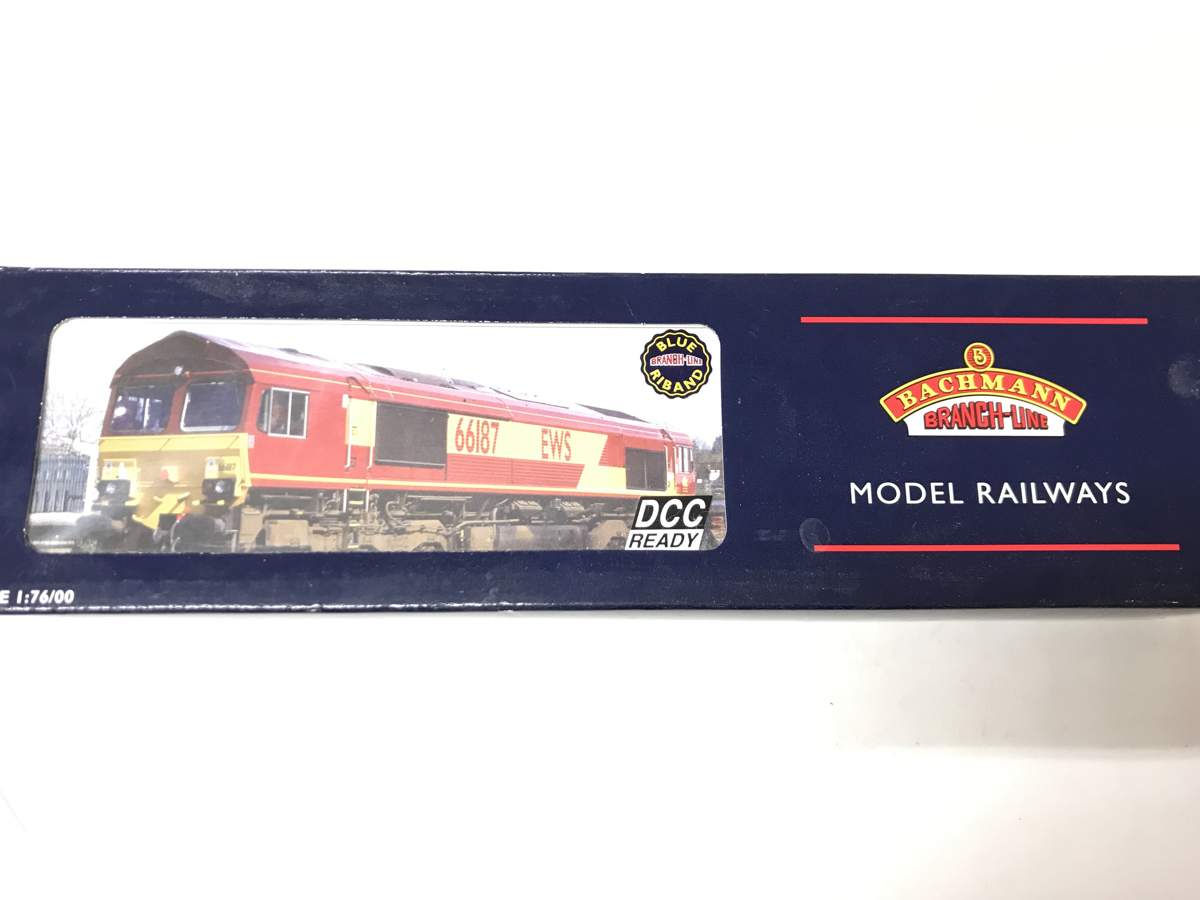A Boxed Bachmann Class 66 Diesel Locomotive 66068 EWS #32-733. DCC.