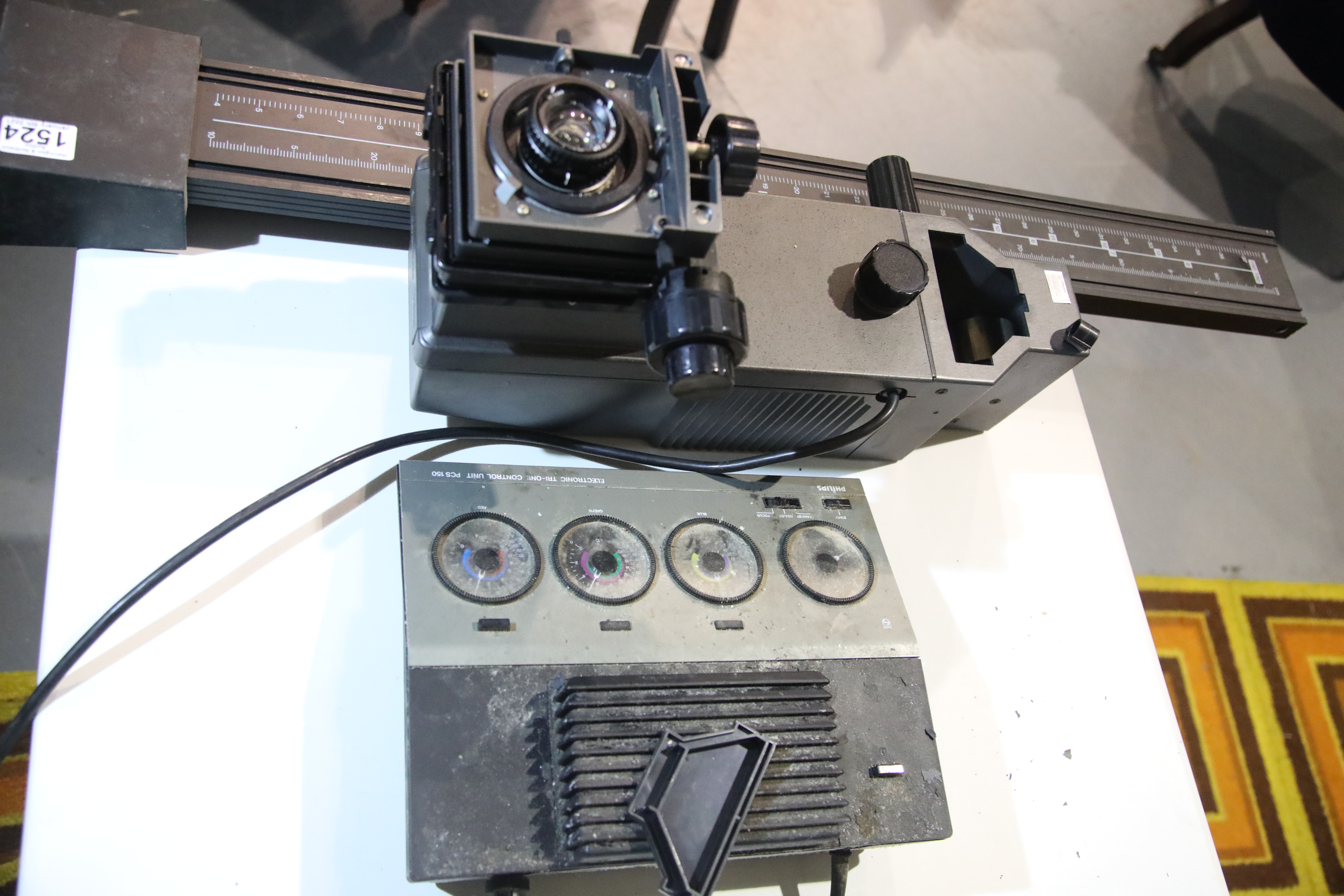 Philips colour enlarger PCS 130 and base. Not available for in-house P ...
