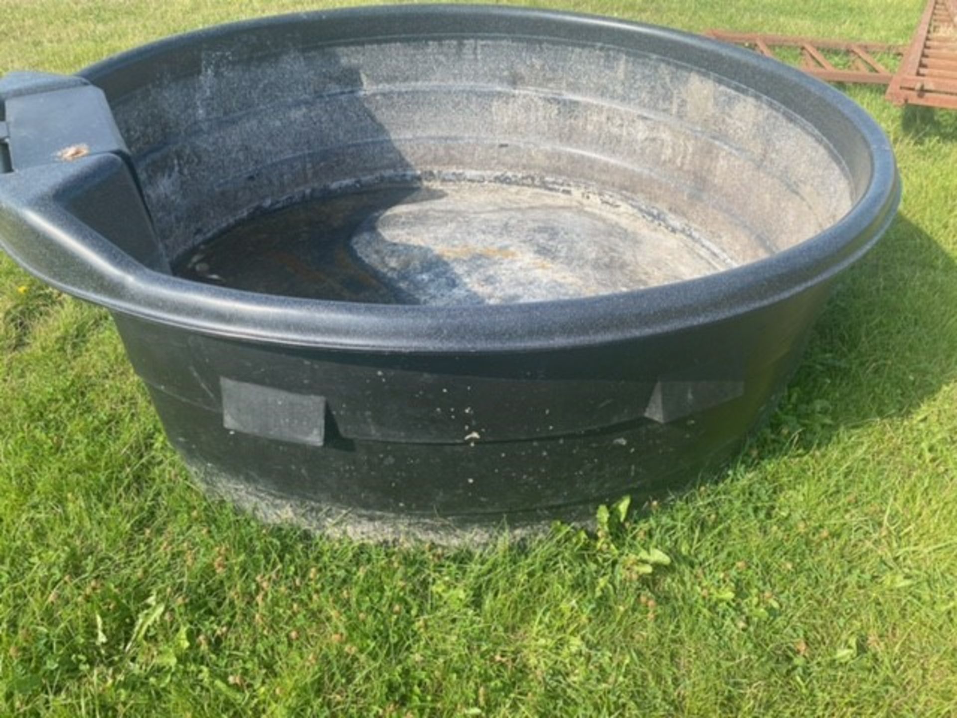PAXTON 450 GALLON WATER TANK/TROUGH