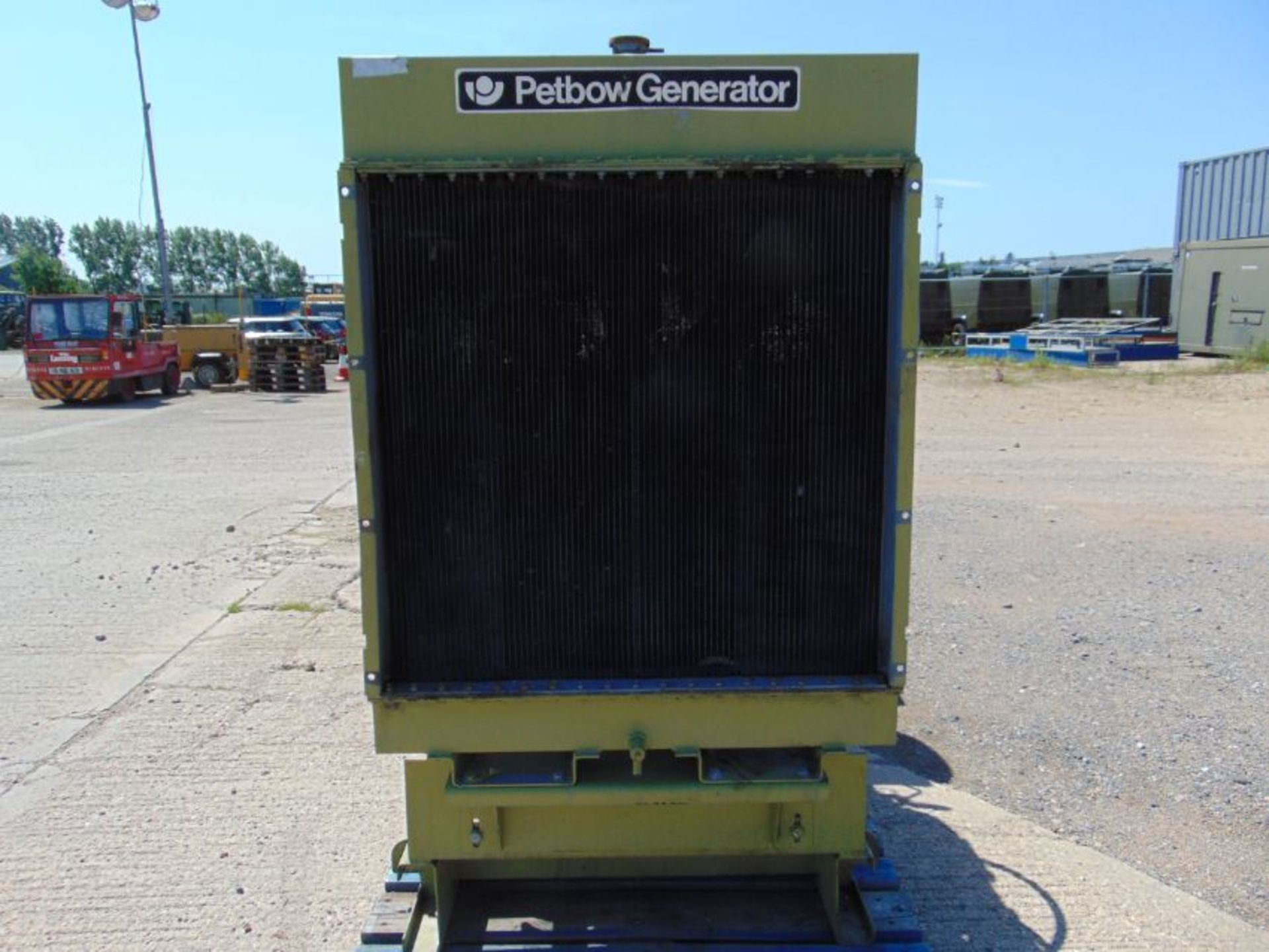 You are bidding on an Ex Reserve Petbow BP204 255 KVA Skid Mounted ...