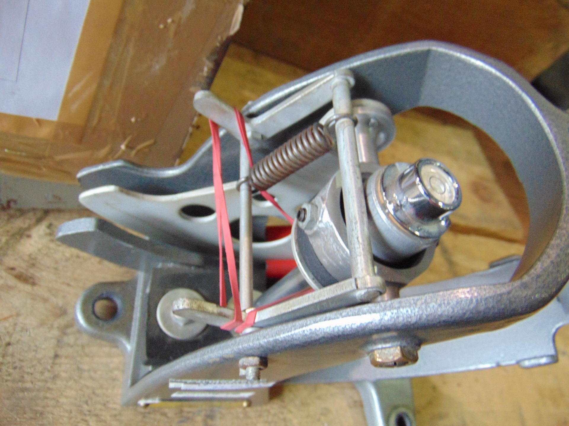 You are bidding on a Vintage Churchill Brake Tester complete with carry ...