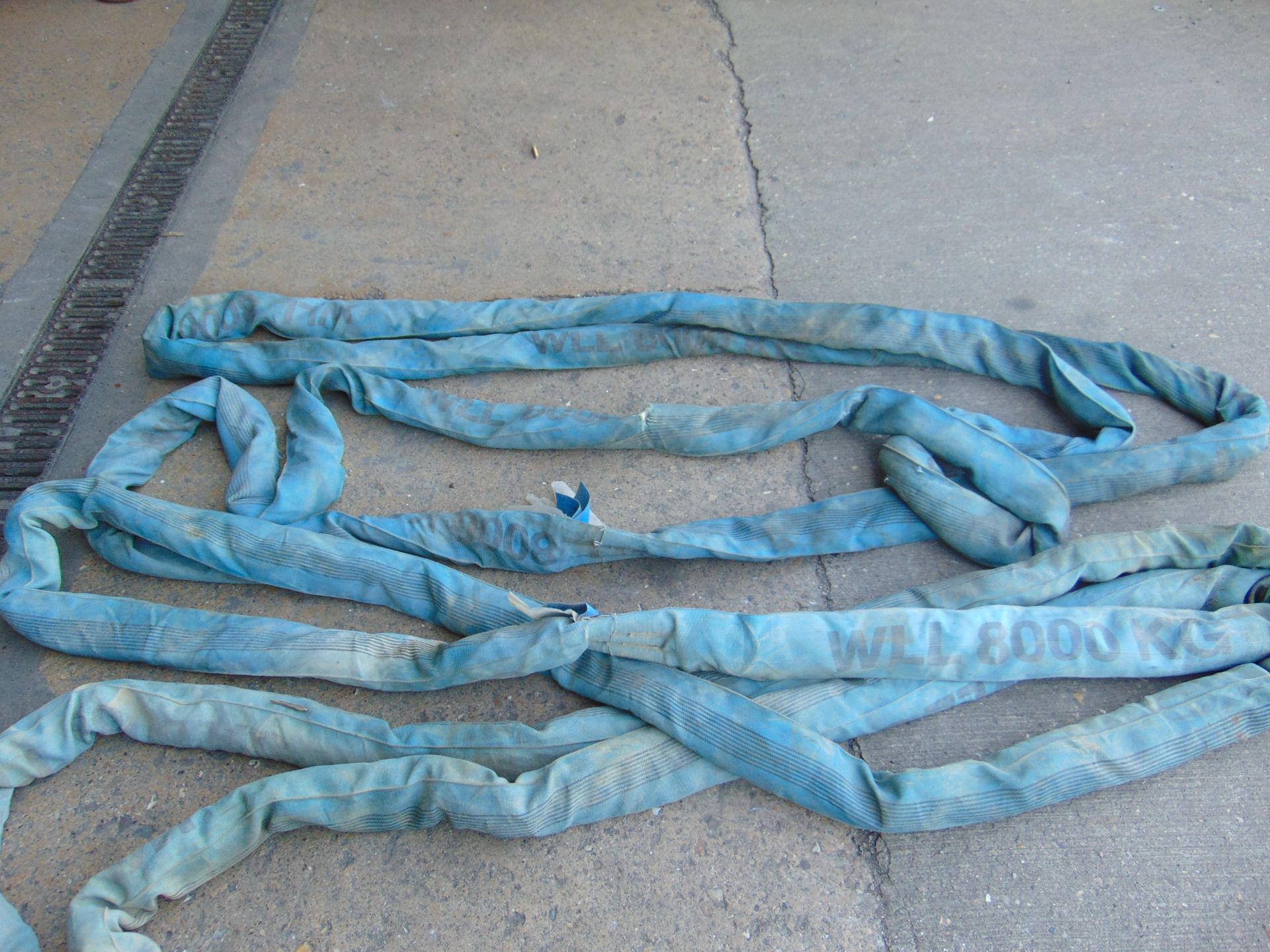 You are bidding on a pair of 8t 4m round slings. Sold as shown, without ...