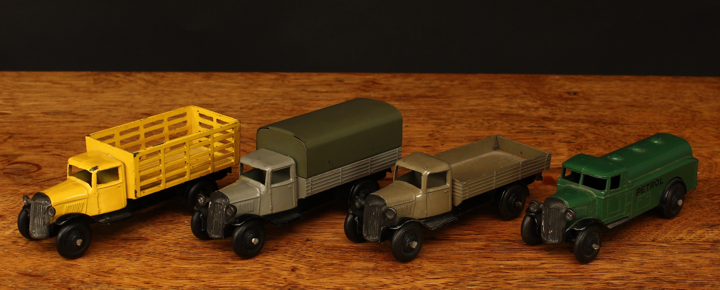 Dinky Toys 25 series diecast models, comprising 25b covered wagon, type ...