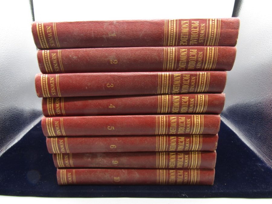 Newnes pictorial knowledge book 8 volumes (1-10 but 7 and 8 missing)