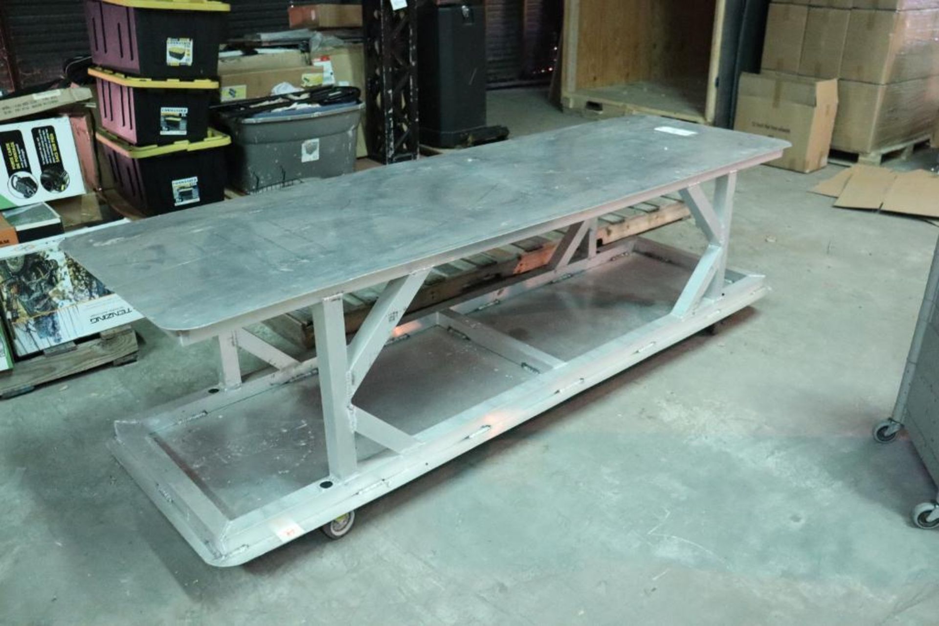 Aluminum rolling table