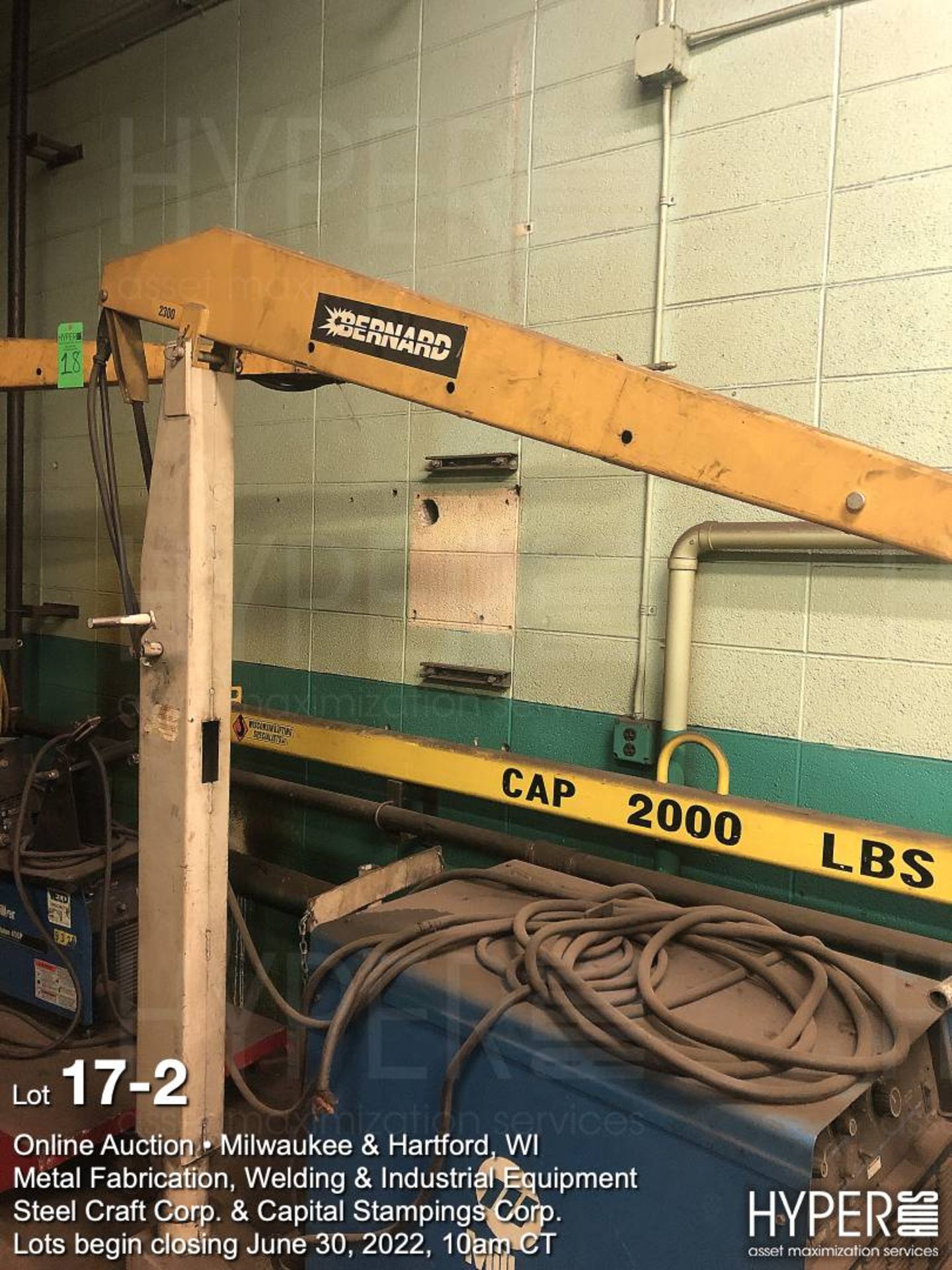 Bernard telescoping weld boom; with Miller s-74s wire feed: s/n: 195057 ...