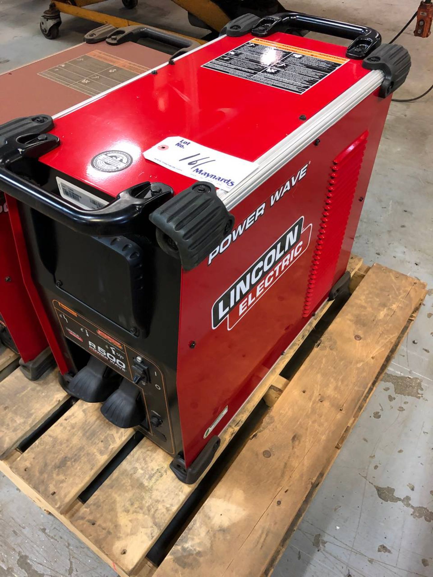 Lincoln Electric PowerWave R500 Welder Missing Parts