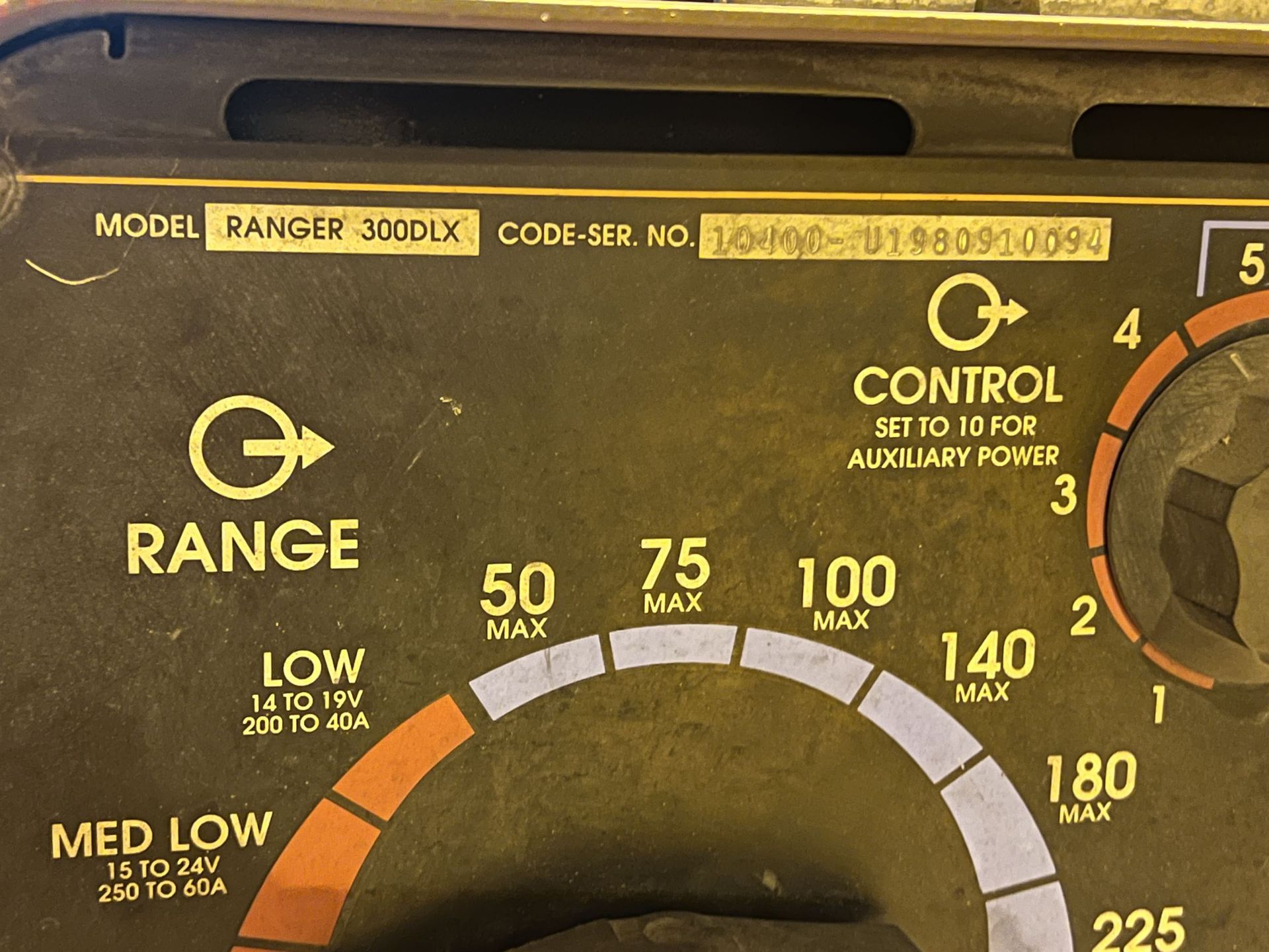LINCOLN Ranger 300 DLX Welder/Generator, s/n U1980910094, w/ Trailer