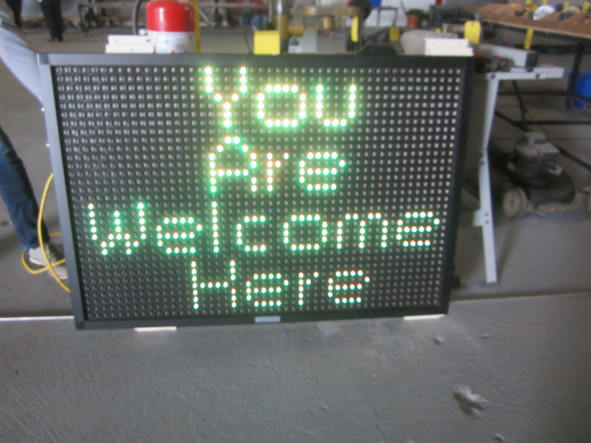 TV Liquidators Model TVQ42-23RG LED Message Display Board, 110/1/60 AC ...