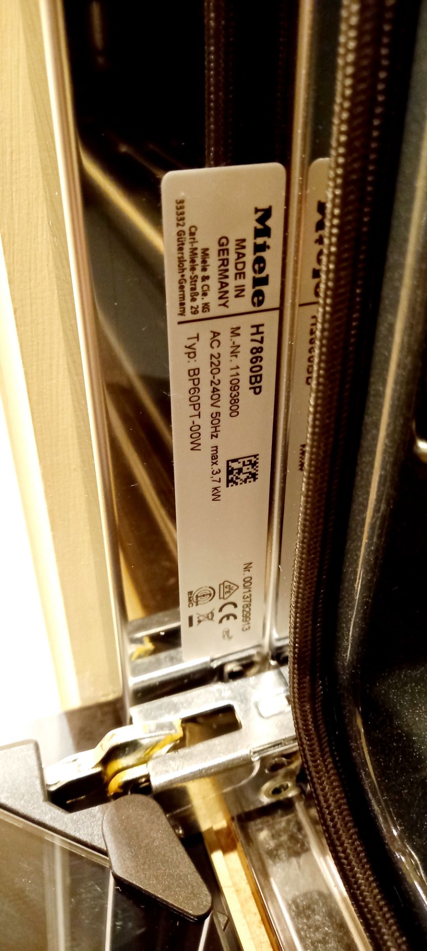 Miele H7860 BP inset oven