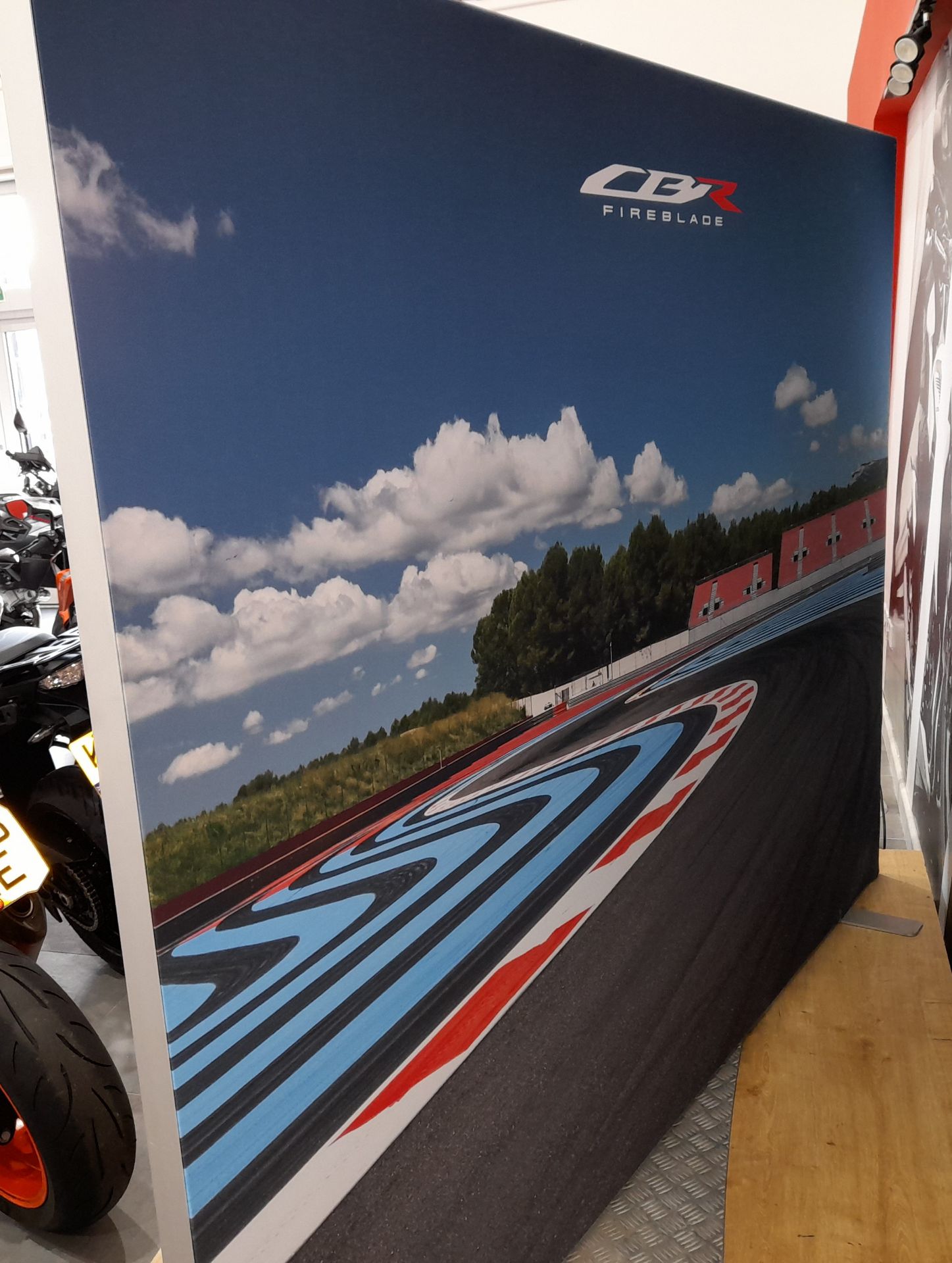 Double sided Honda backdrop stand (Africa Twin and CBR Fireblade ...