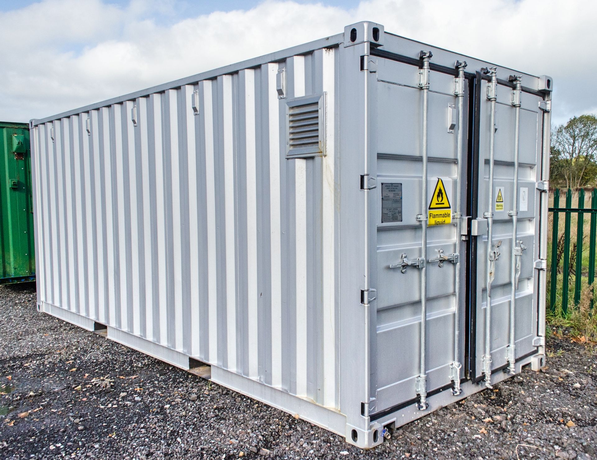 20 ft x 8 ft steel shipping container