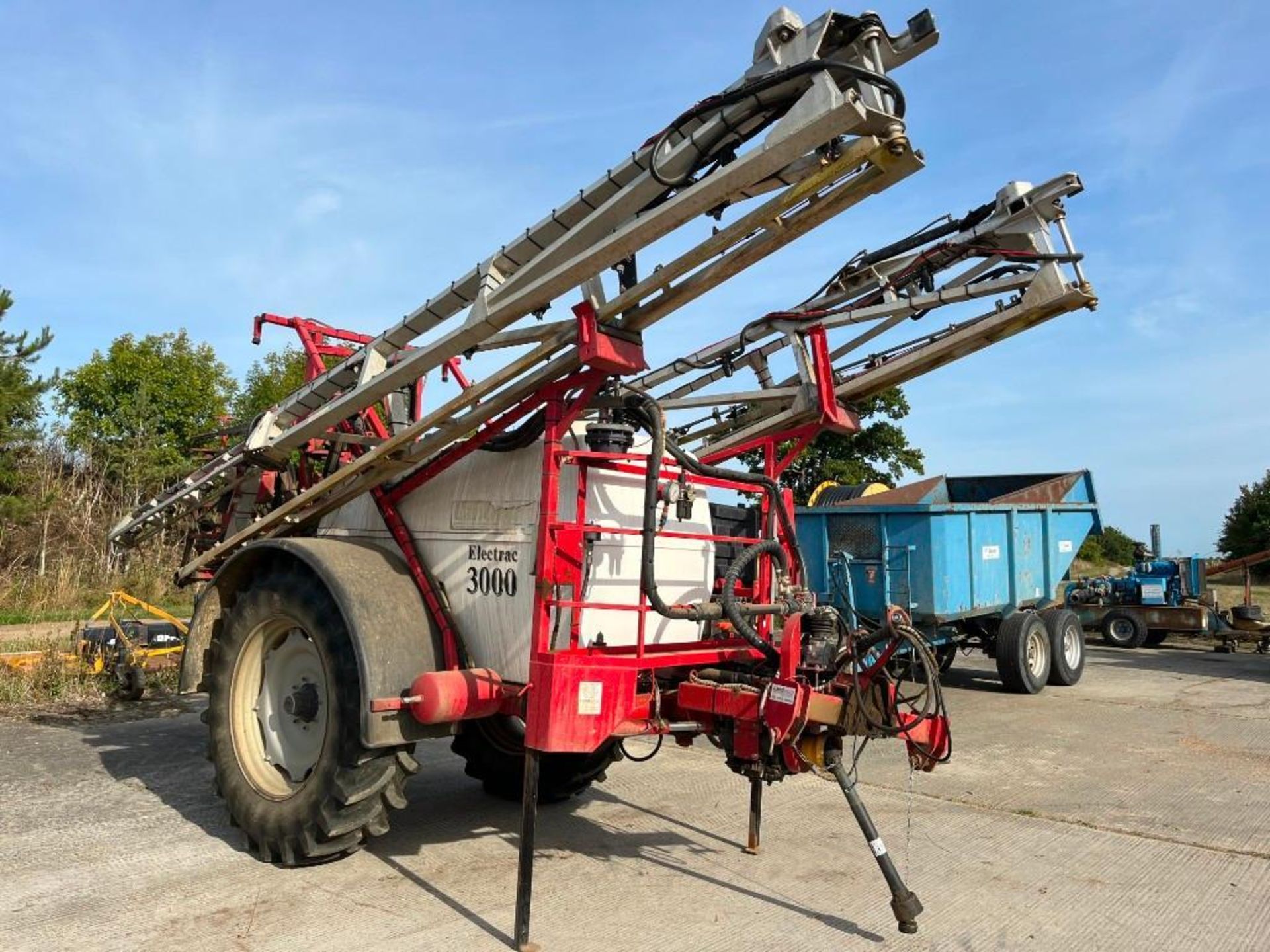 2011 Landquip Electrac 3000 24 Metre Trailed Sprayer, 3000L Plastic ...