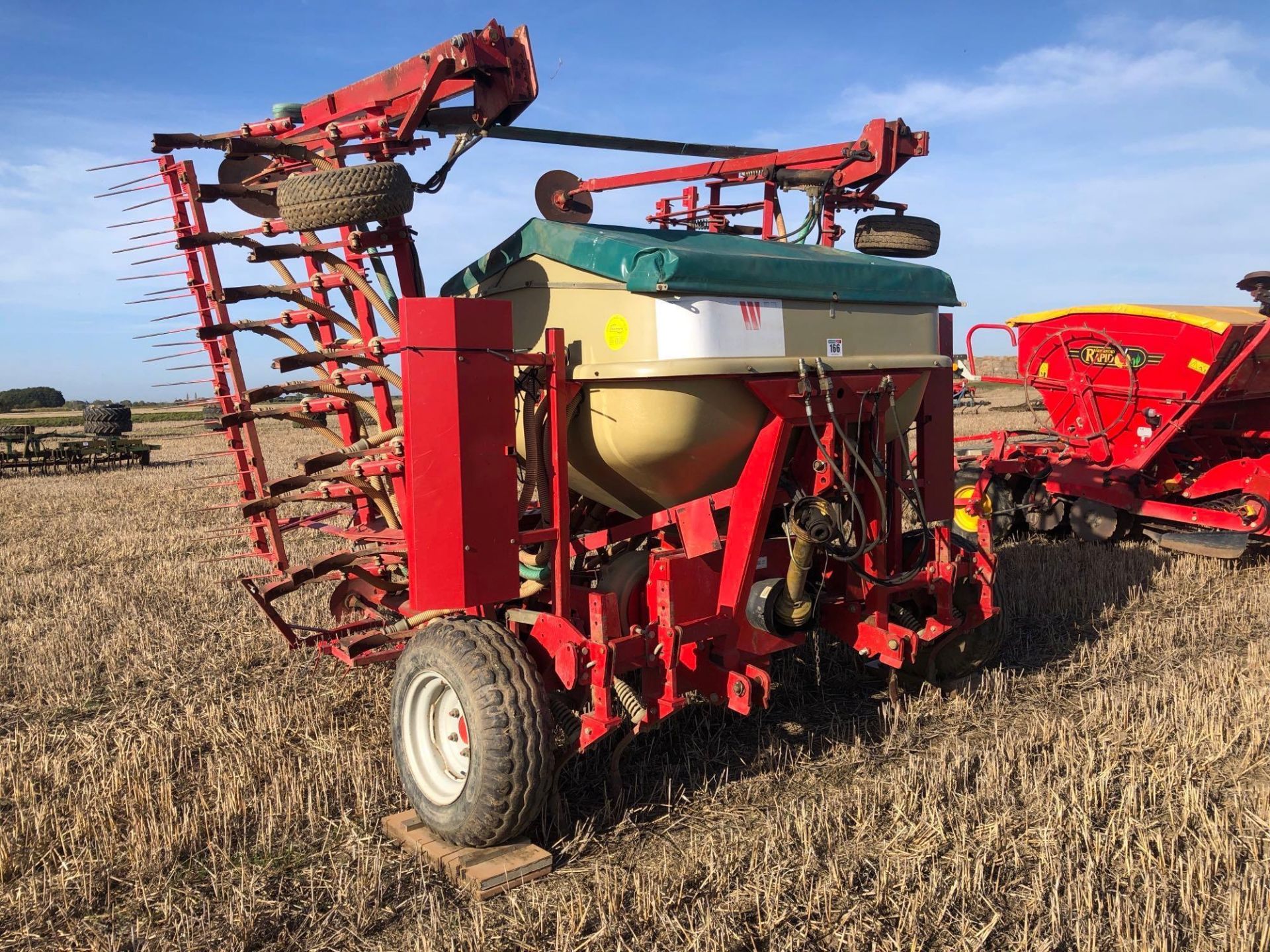 2005 Weaving ISE6MTS 6m tine drill hydraulic folding with following ...