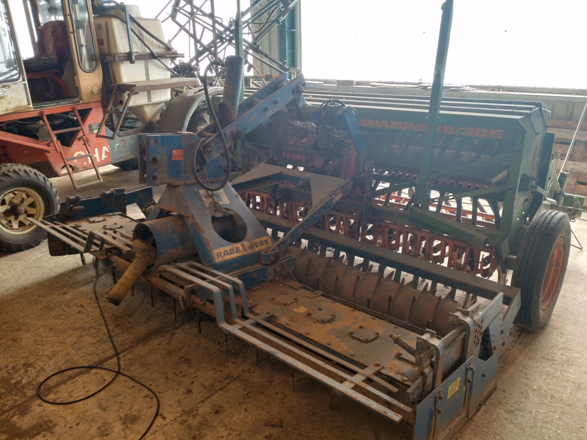 Amazone D8/30E 3m Seed Drill s/n 129344 c/w Rabe MKE 300 power harrow s ...