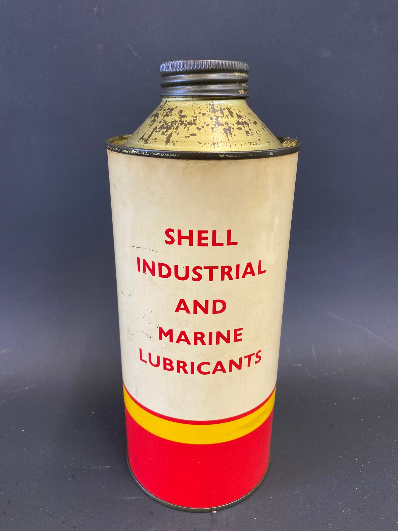 A Shell Vitrea Oil cylindrical quart can.
