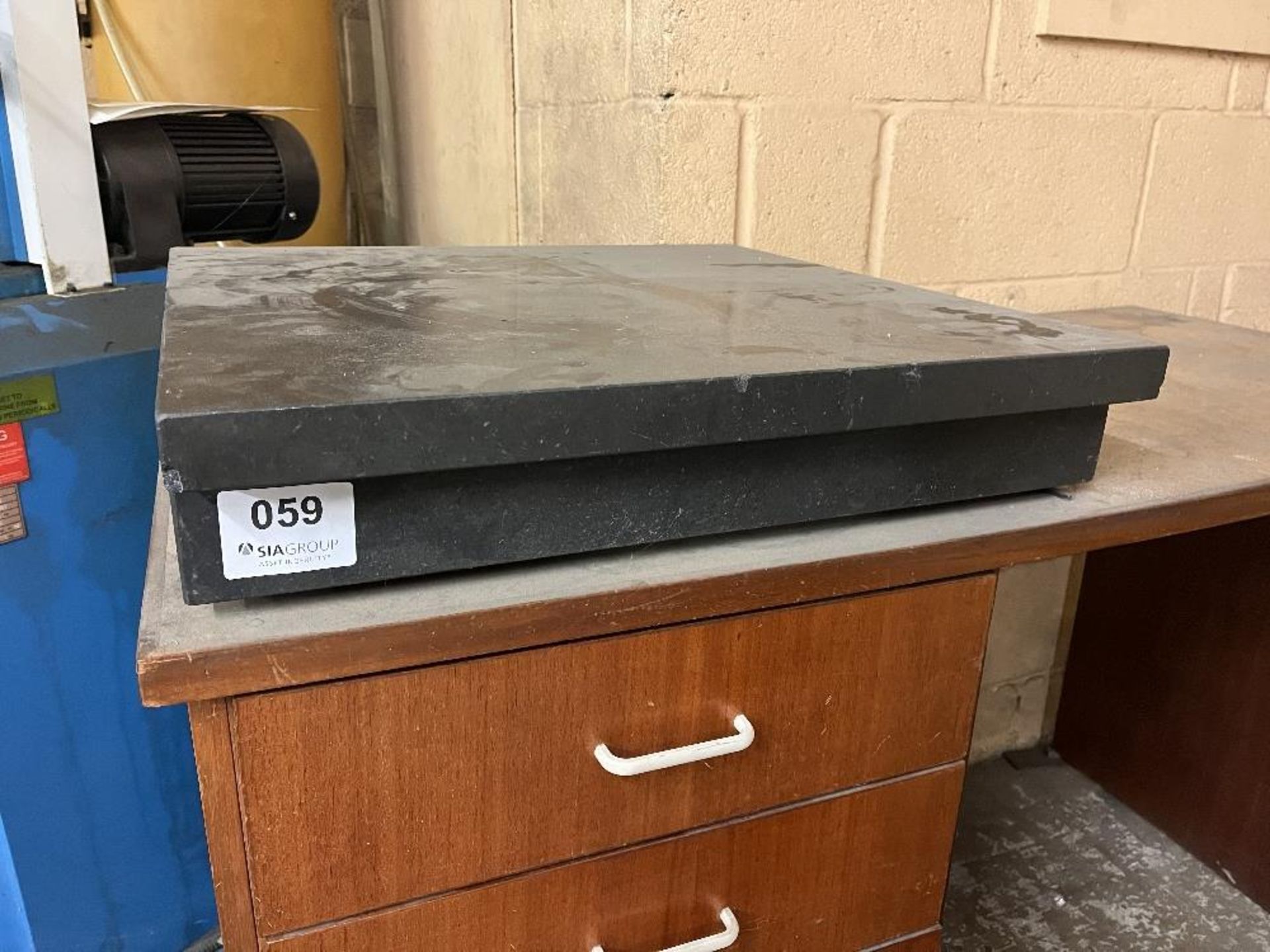 Table top granite surfaceTable size 61 x 61 x 13cms