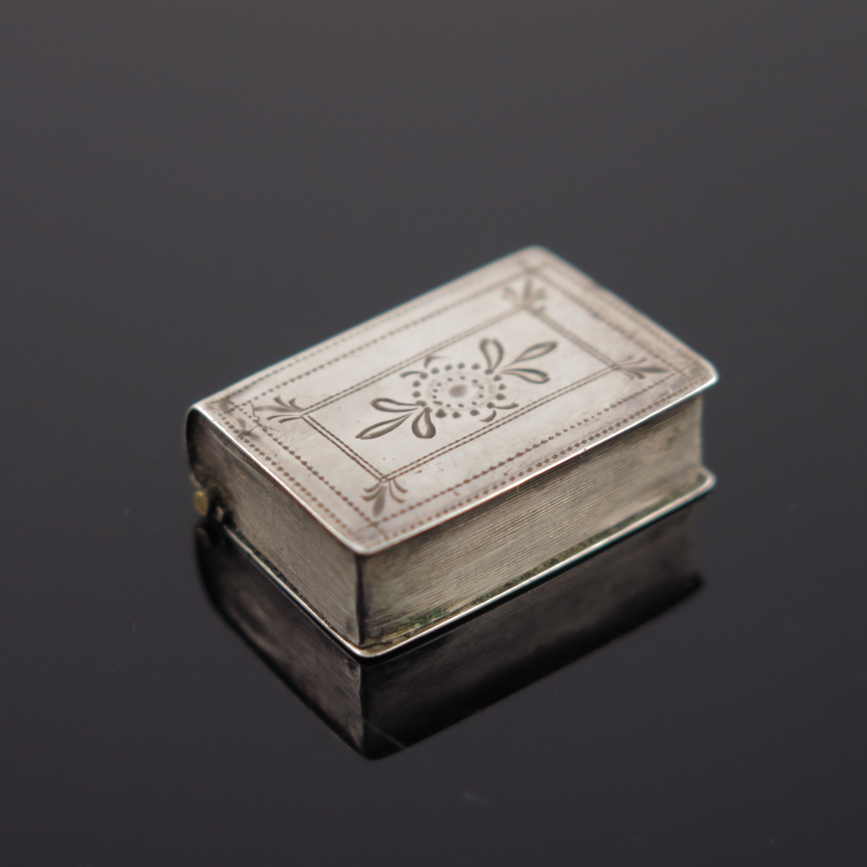 A George III novelty silver patch box, Thomas Willmore, Birmingham 1803 ...