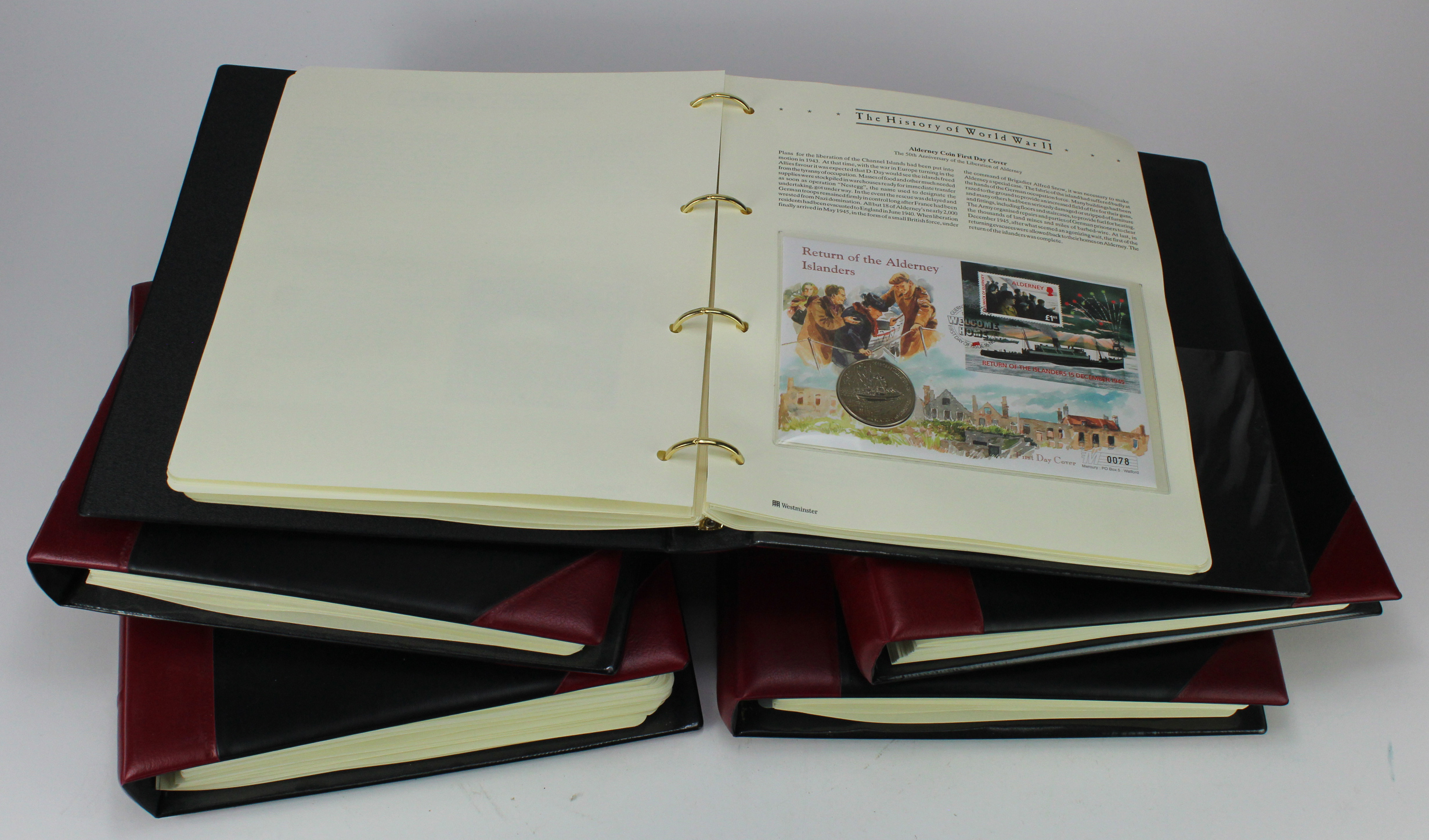 The History of World War II collection in 5x special binders, includes ...