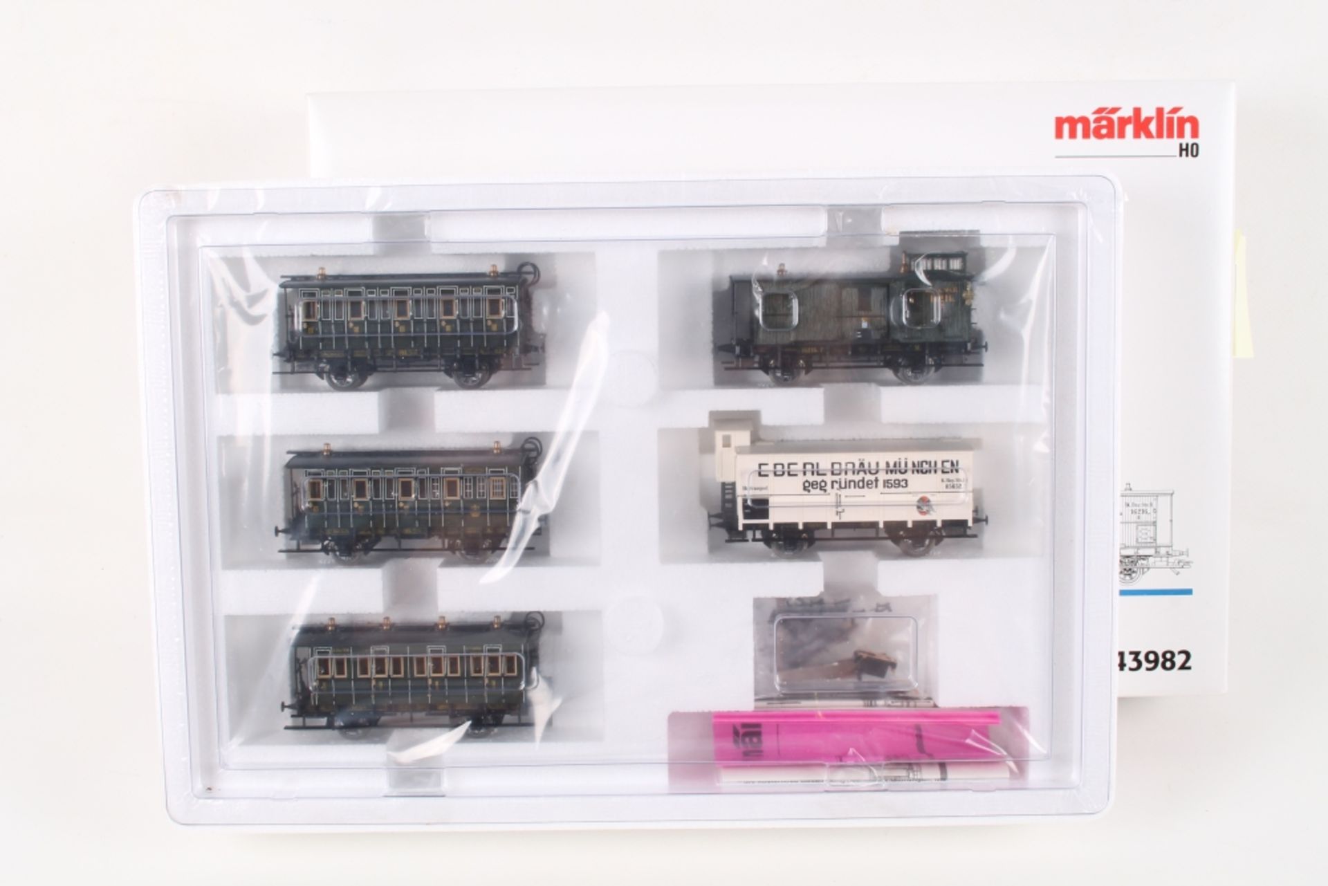 Märklin 43982, Bayerischer Personenzug um 1880, drei Personenwagen ...